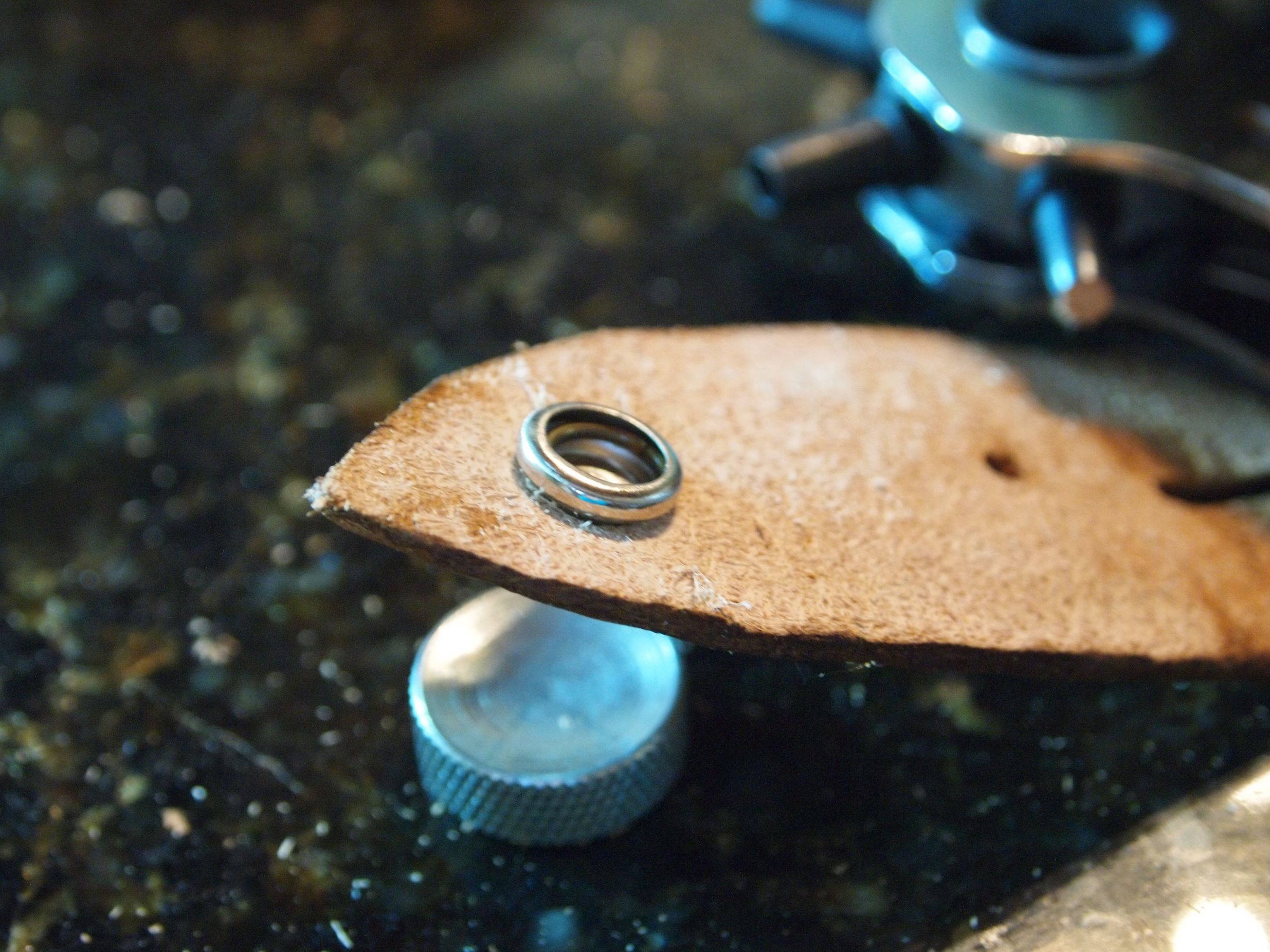 How to Make a Leather Belt - DIY : 8 Steps (with Pictures) - Instructables