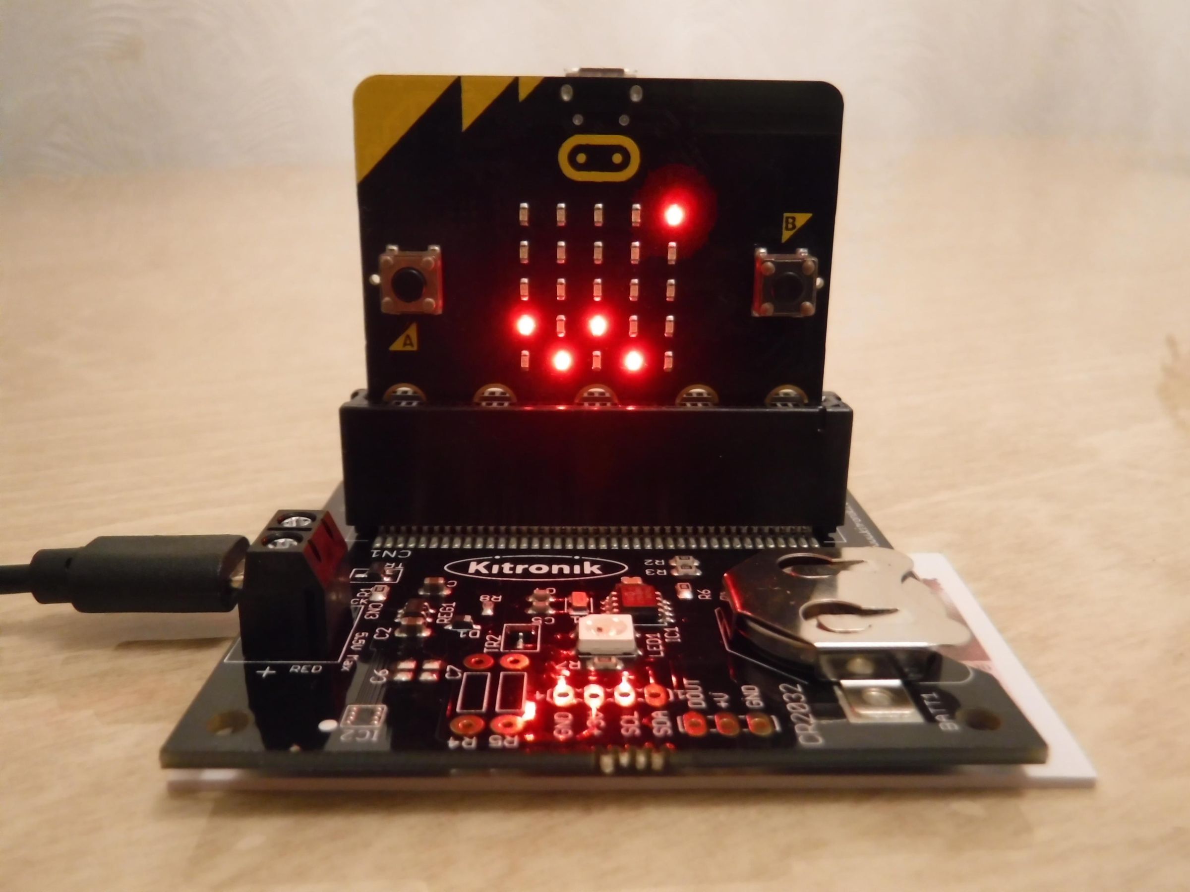 Micro Binary Clock : 10 Steps (with Pictures) - Instructables