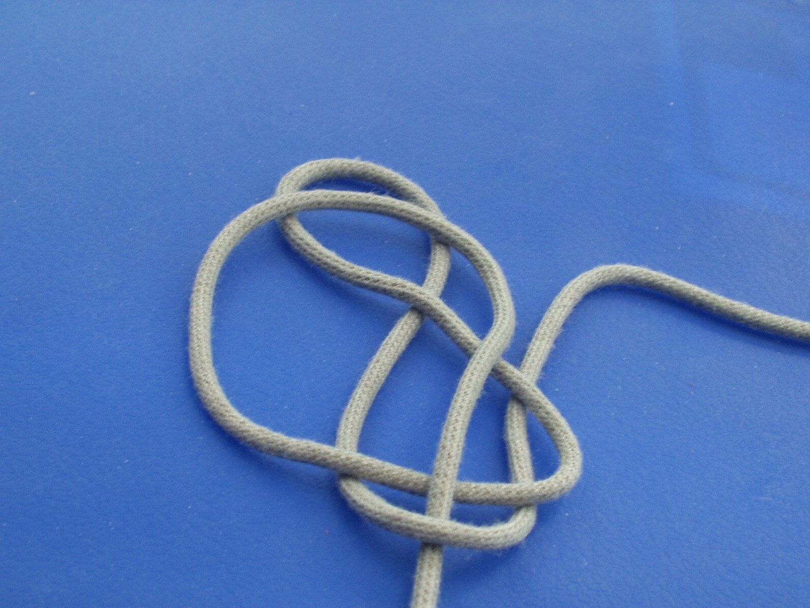 ABOK 818 - Ocean Plait Mat - Aka Flat Lanyard Knot : 9 Steps (with ...