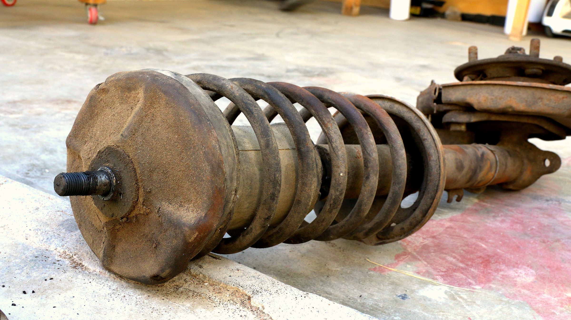 DIY Shock Absorber Stool : 9 Steps (with Pictures) - Instructables