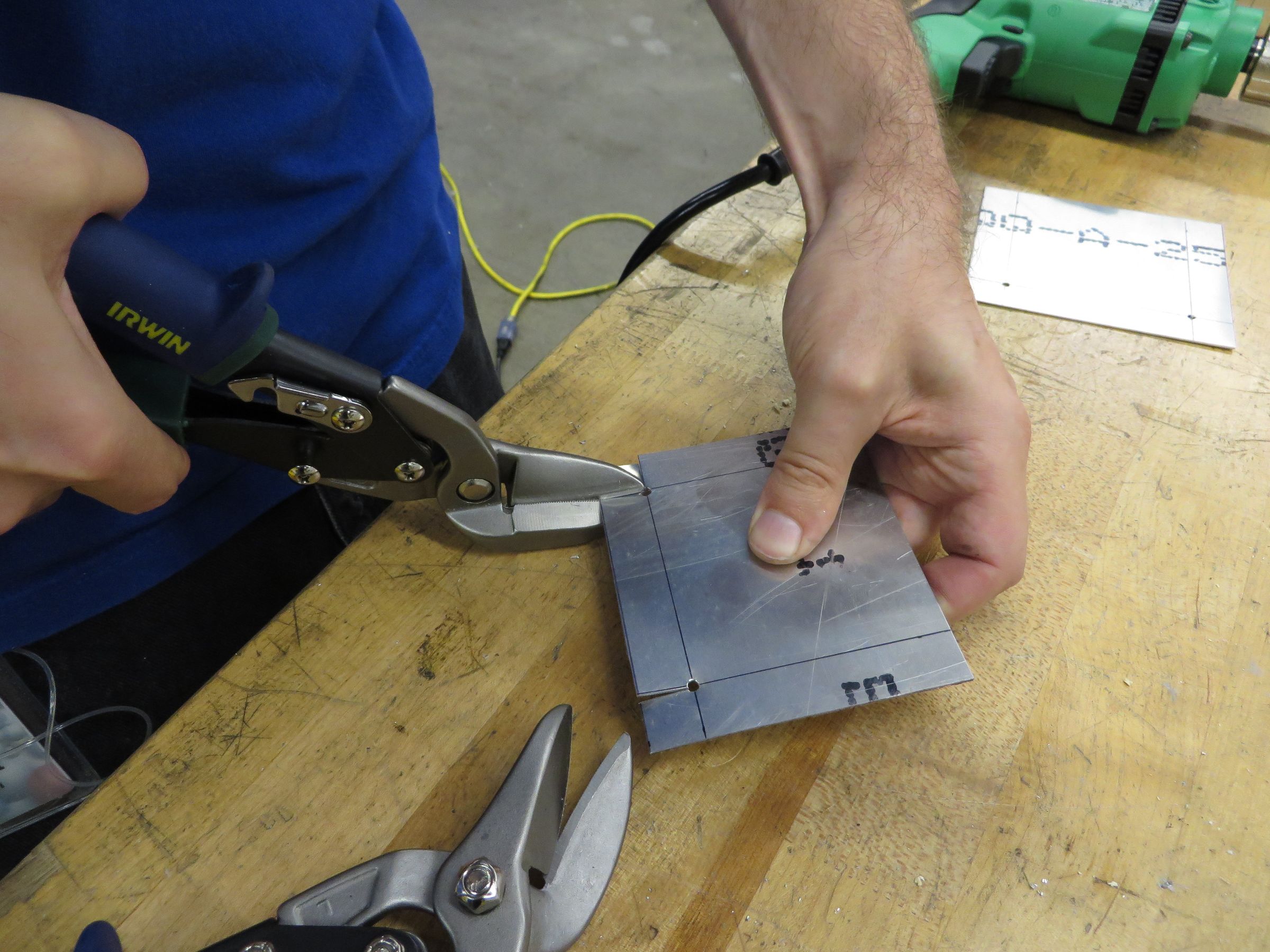 A Riveted Metal Box With Lid : 11 Steps - Instructables