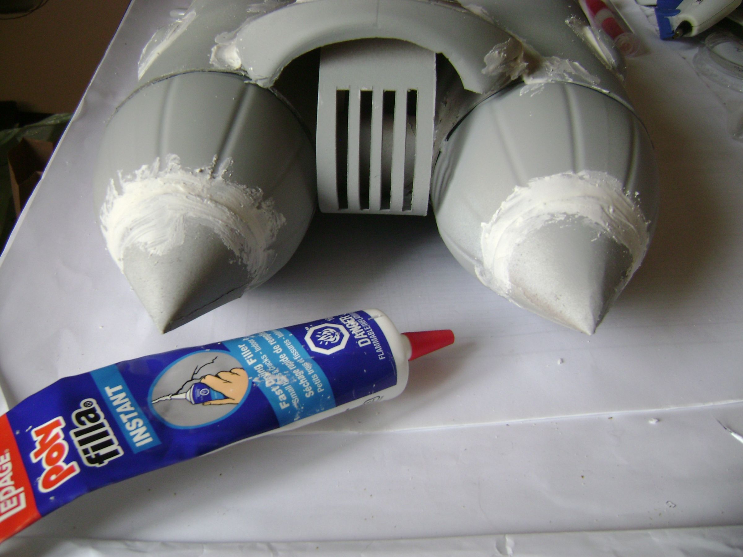 Rocketeer Rocket Pack From Trash : 8 Steps (with Pictures) - Instructables