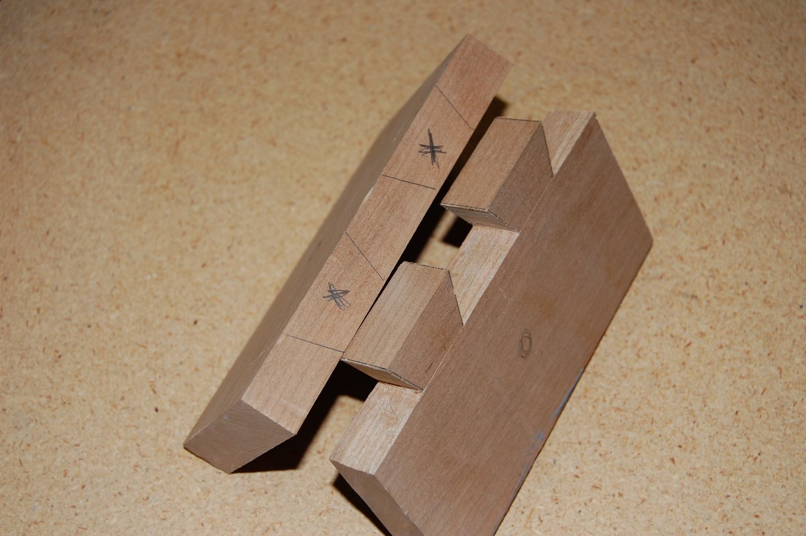 Hand Cut Dovetails for Dummies : 10 Steps (with Pictures) - Instructables