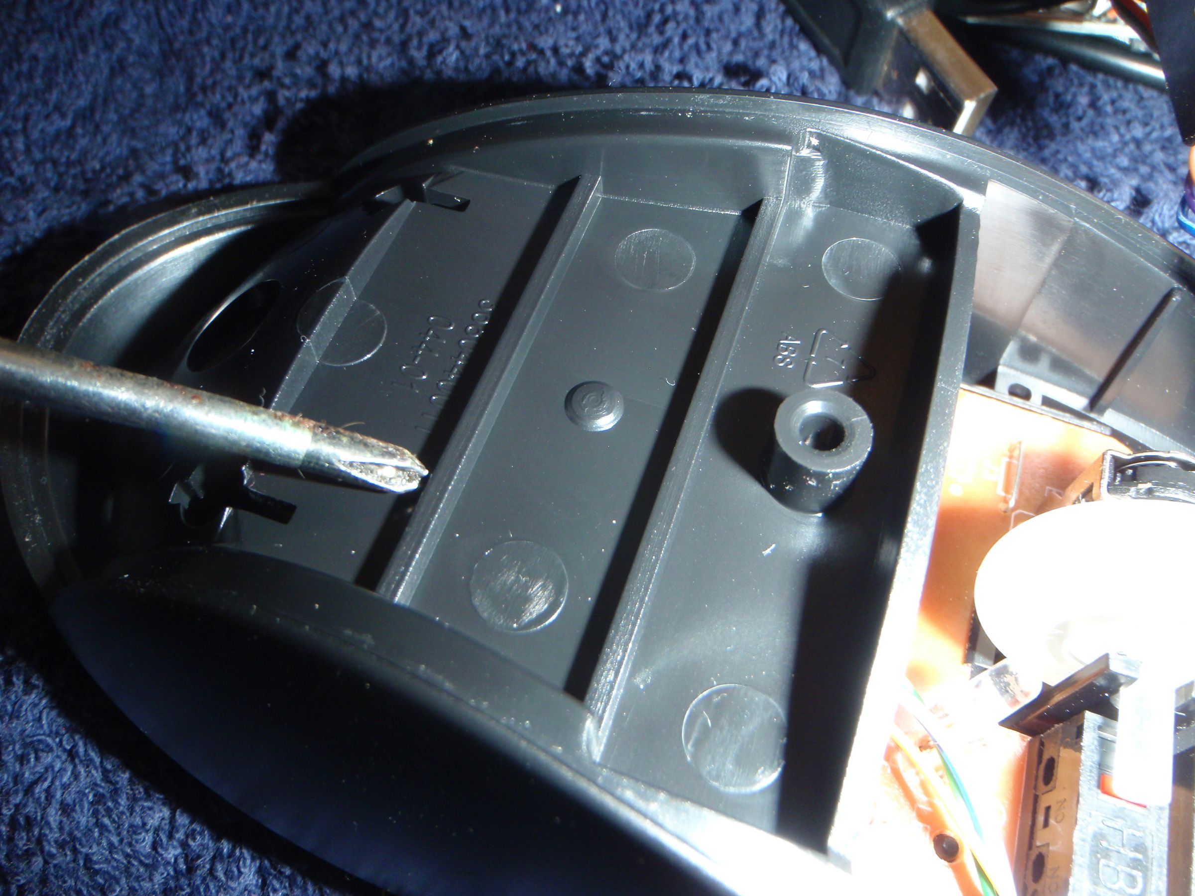 Mouse With USB Port (optional Internal Drive) : 6 Steps (with Pictures ...