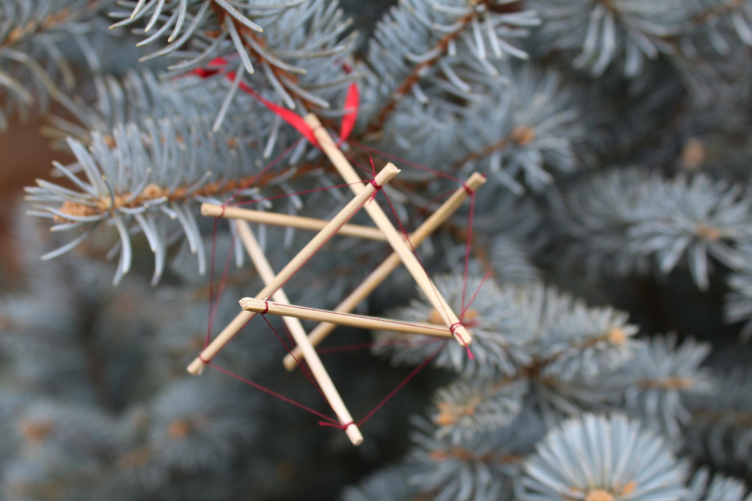 Simple Tensegrity Ornament : 11 Steps (with Pictures) - Instructables