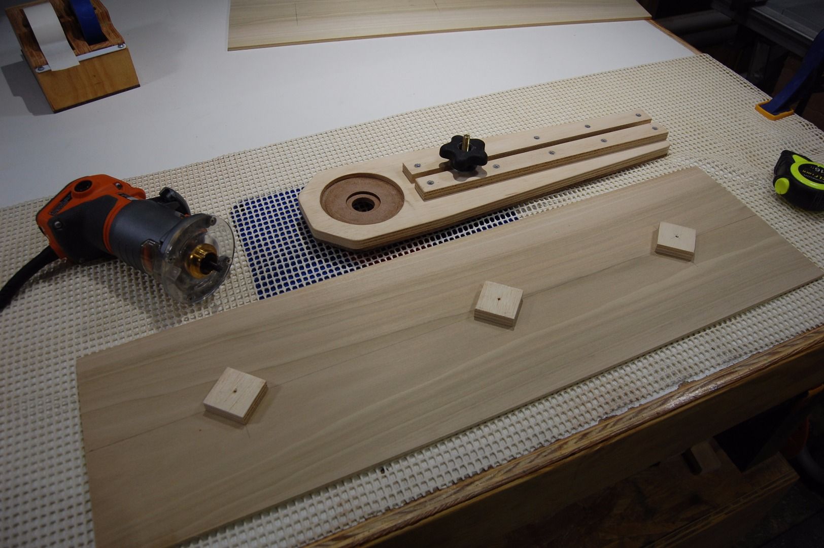 Diddley Bow : 17 Steps (with Pictures) - Instructables