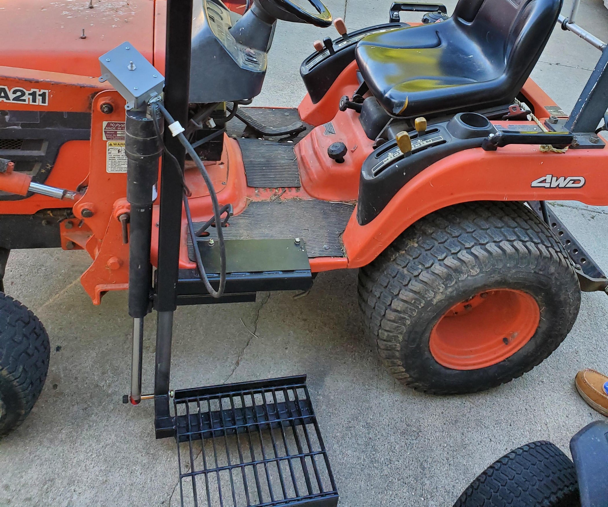 Powerlift Tractor Step Assistive Technology : 9 Steps (with Pictures ...
