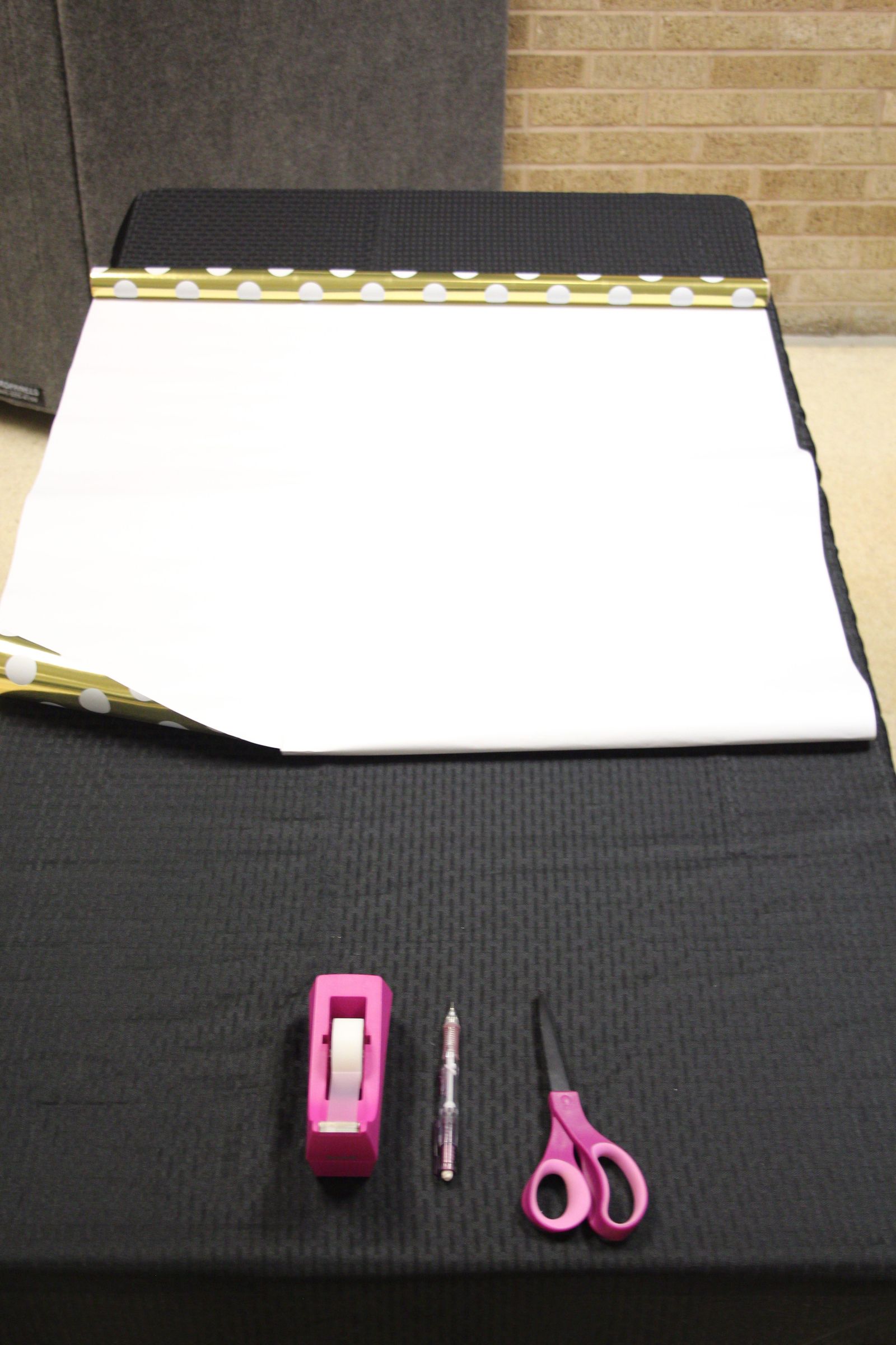 How to Wrap a Box Present : 10 Steps (with Pictures) - Instructables