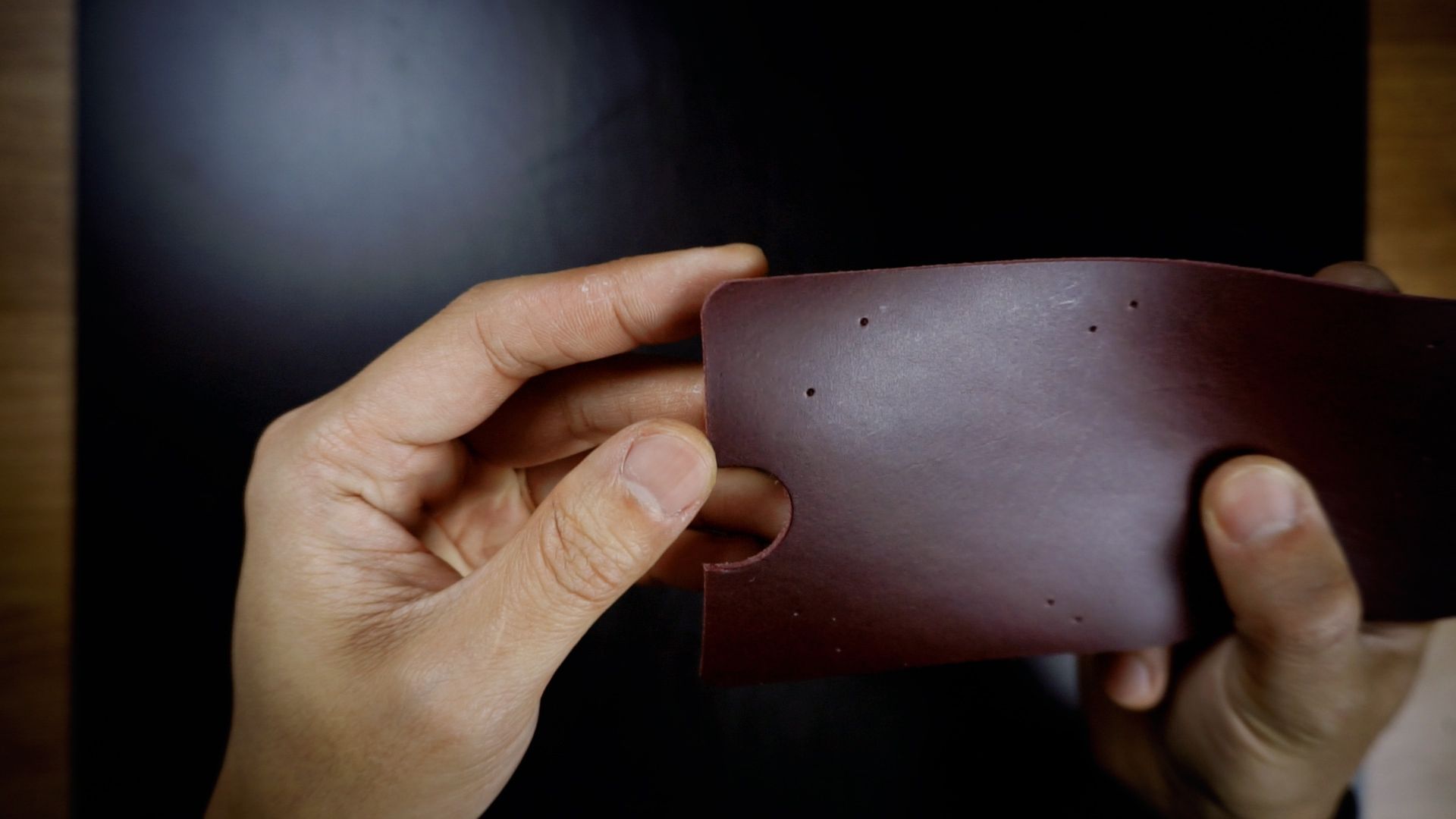 Leather Phone Neck Pouch : 15 Steps (with Pictures) - Instructables