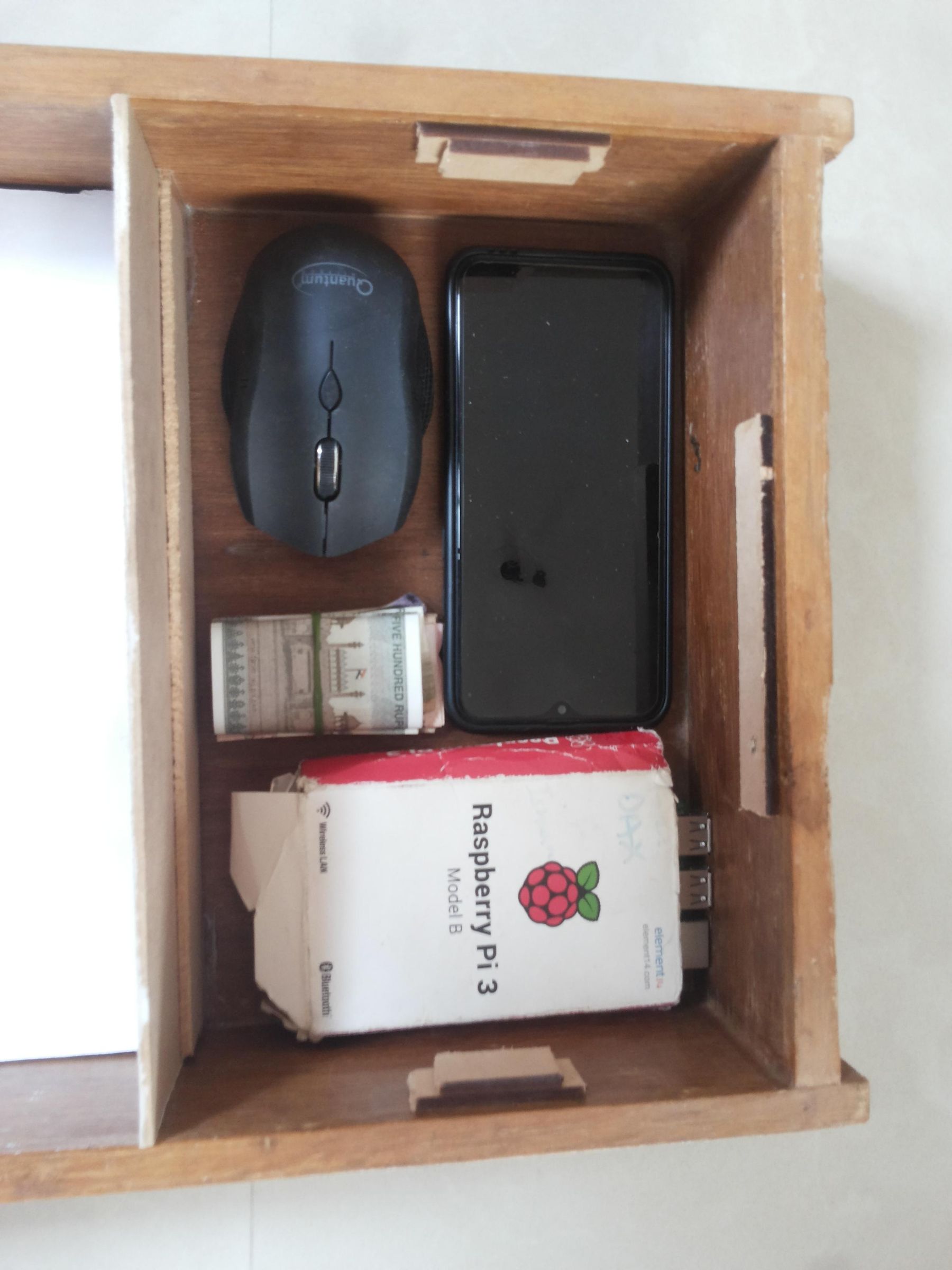 Secret Compartment in Drawer : 4 Steps - Instructables