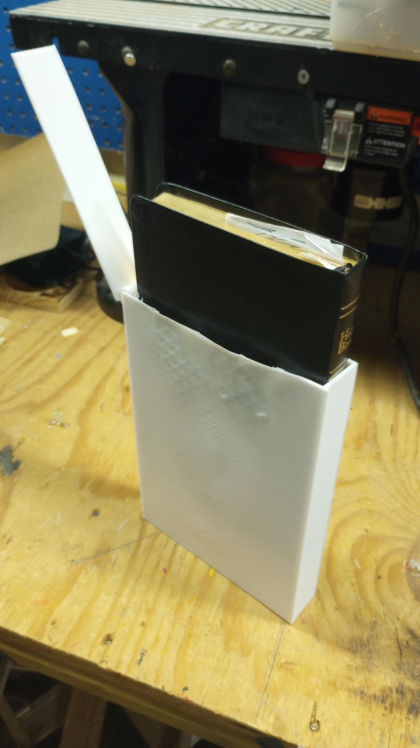 Custom Book Case : 4 Steps - Instructables