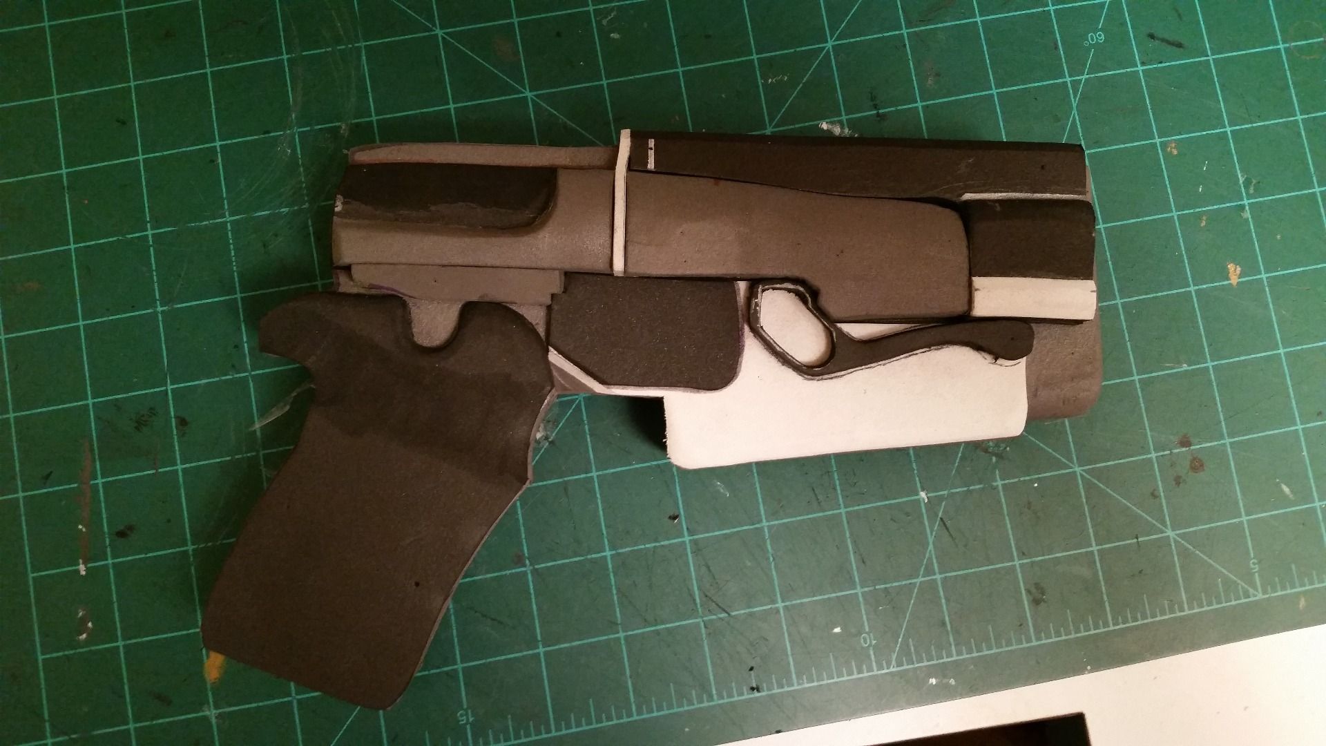 Fallout 4 10mm Pistol : 13 Steps (with Pictures) - Instructables