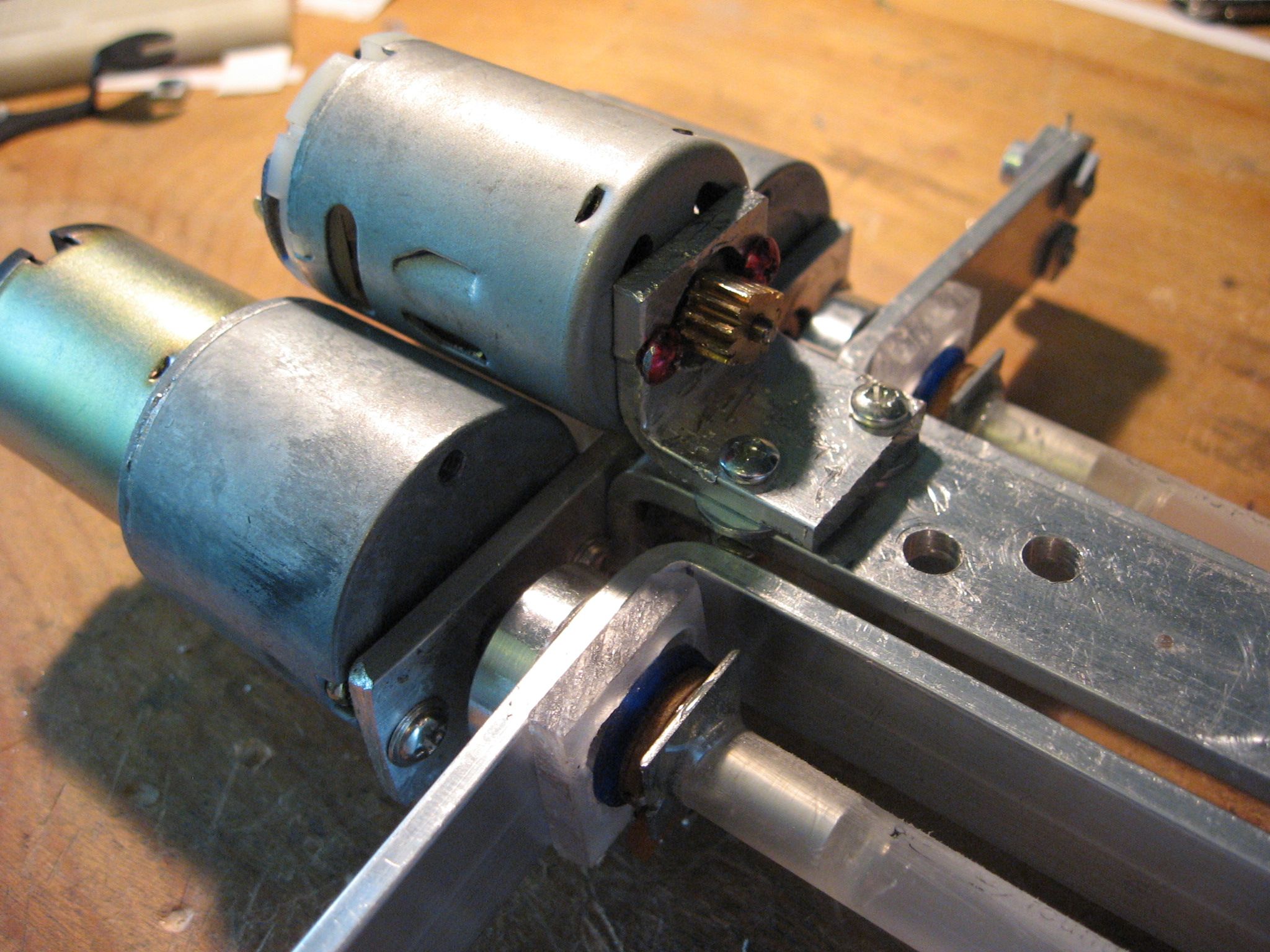 Tree Climbing Robot : 20 Steps (with Pictures) - Instructables