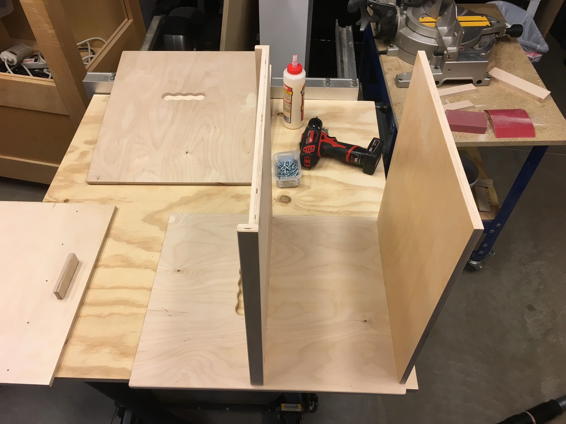 Backyard Movie Theater Cart : 14 Steps (with Pictures) - Instructables