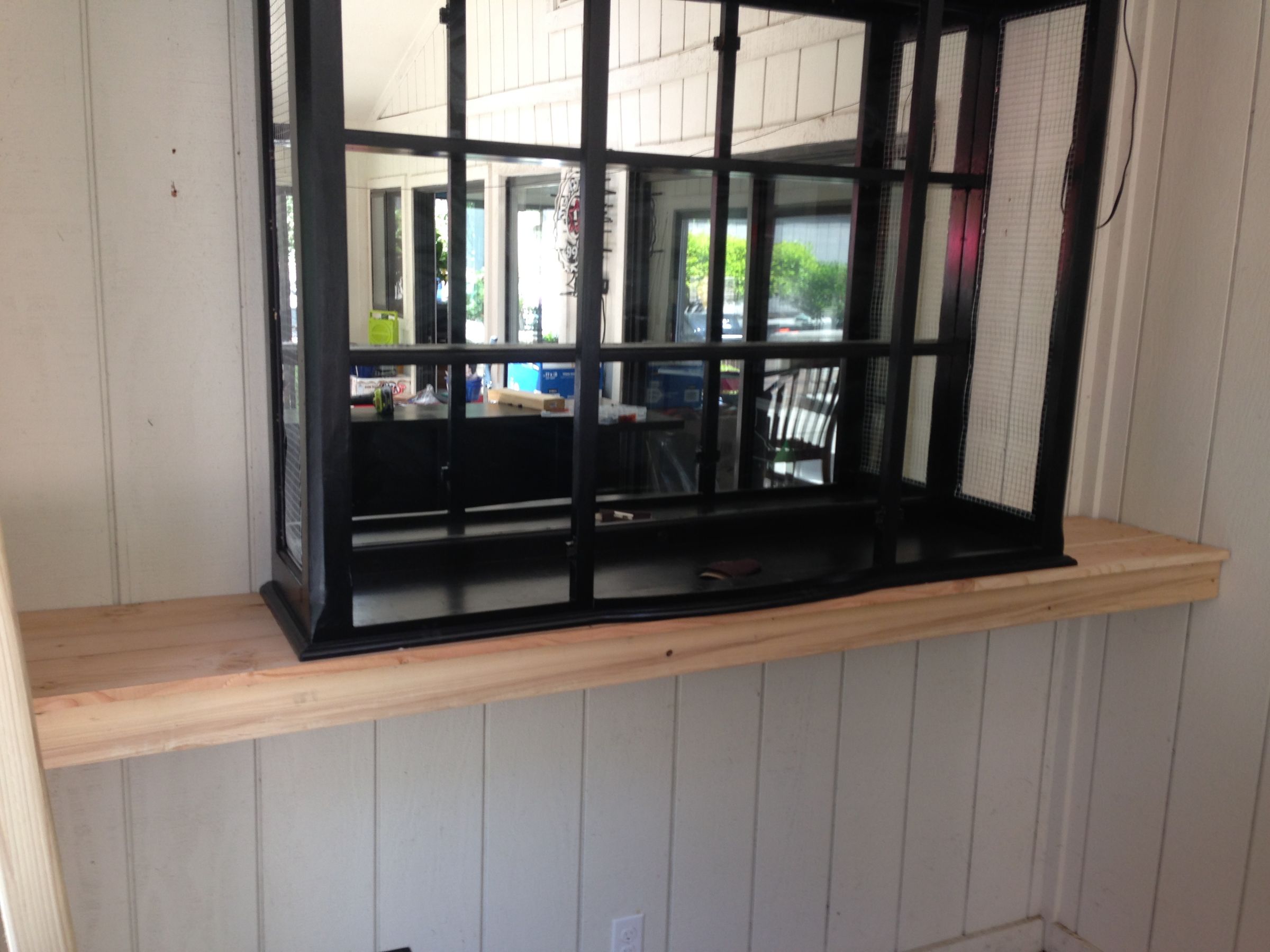 Hutch Re-purposed to a BAR DIY : 13 Steps (with Pictures) - Instructables