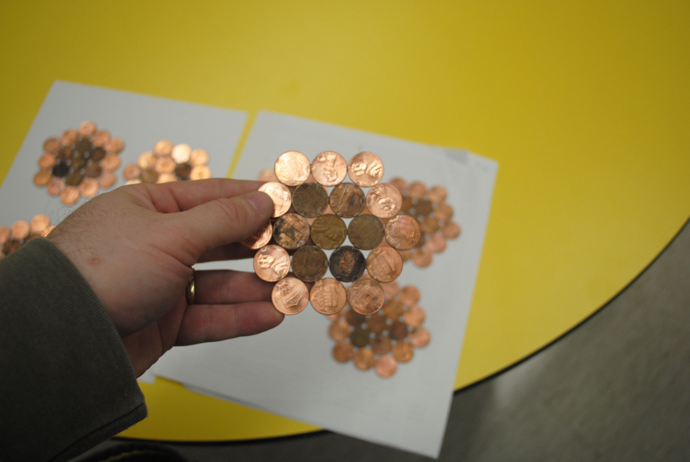 Penny Spiral Coaster : 4 Steps (with Pictures) - Instructables
