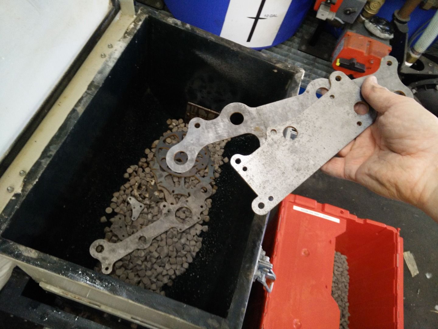 Pier 9 Guide: Making Your Metal Parts AWESOME by Tumbling : 6 Steps ...