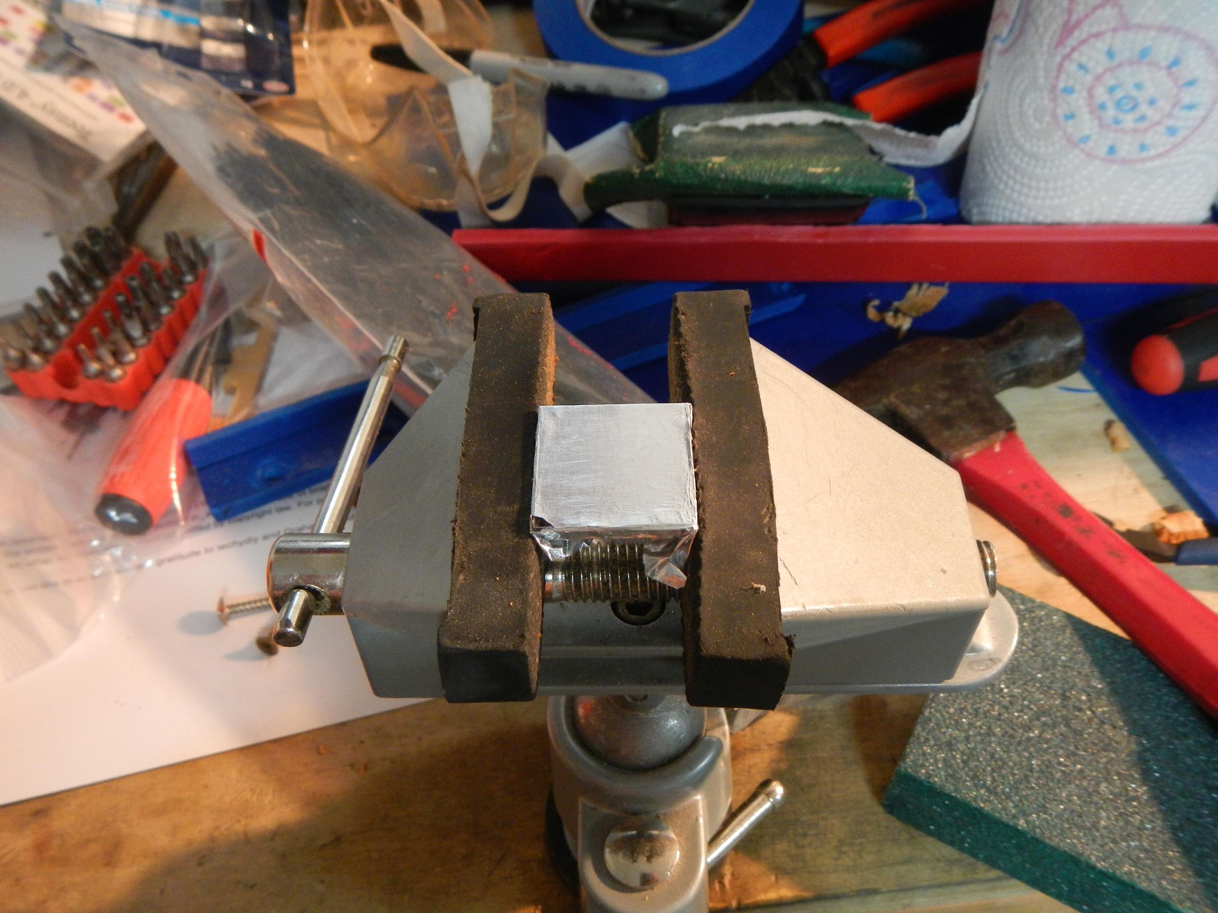 Tinfoil Mirror : 4 Steps - Instructables
