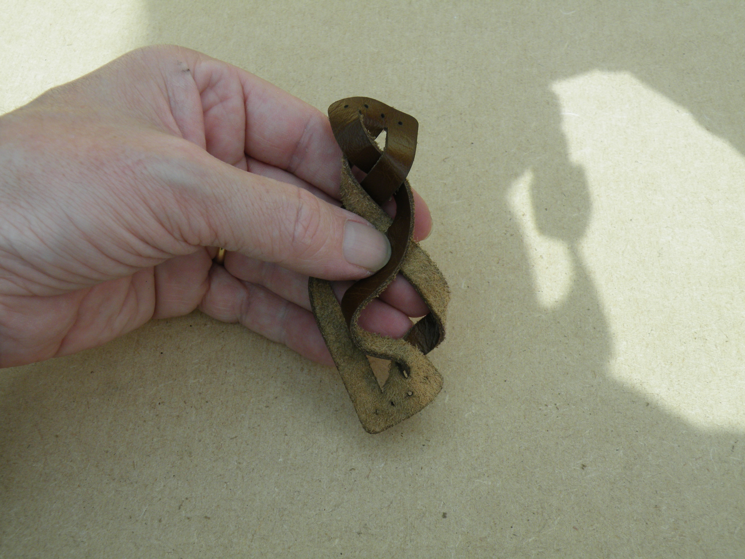 Plaited Leather Woggle : 8 Steps (with Pictures) - Instructables