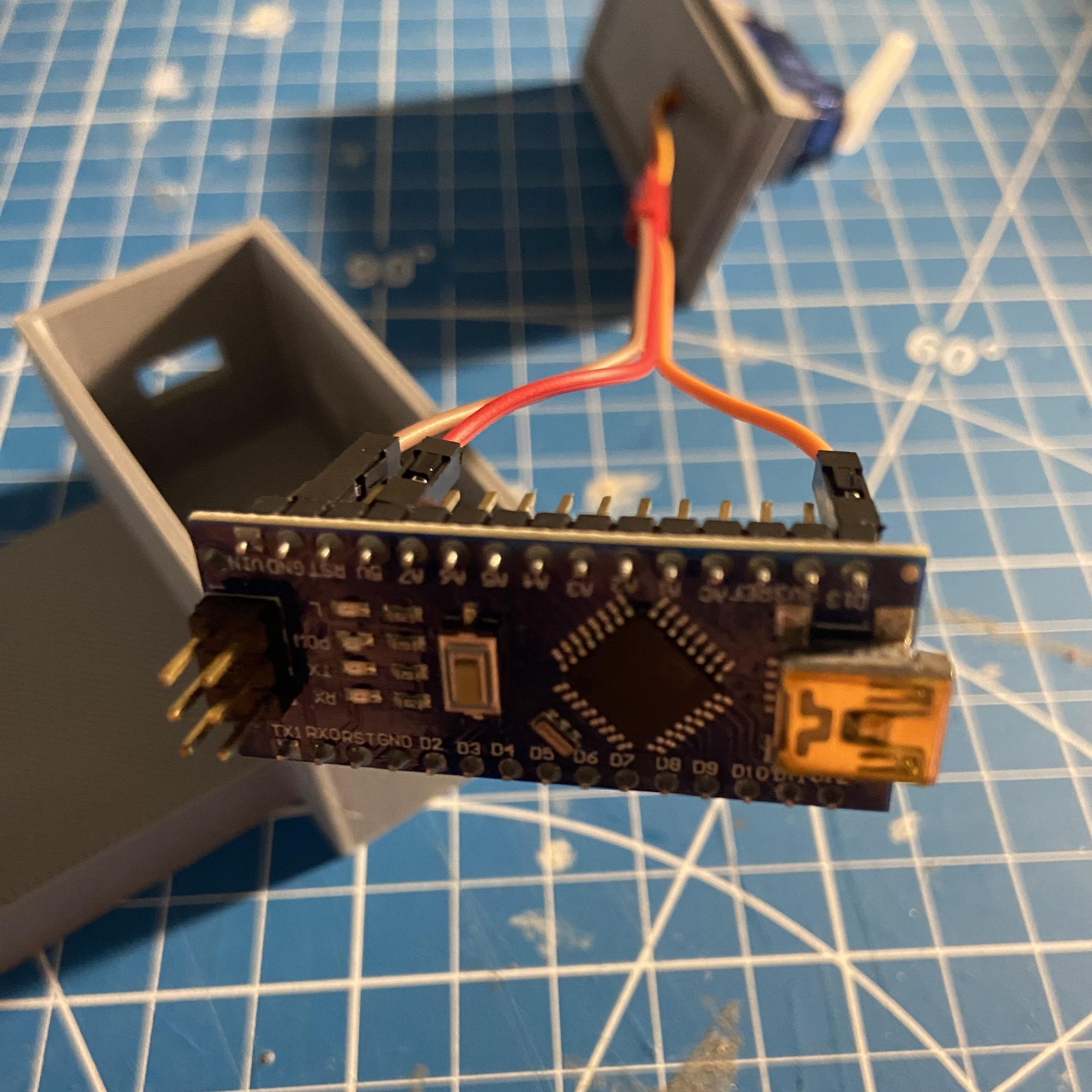 Phone Pick-Up Nod of Disapproval With Arduino : 10 Steps - Instructables