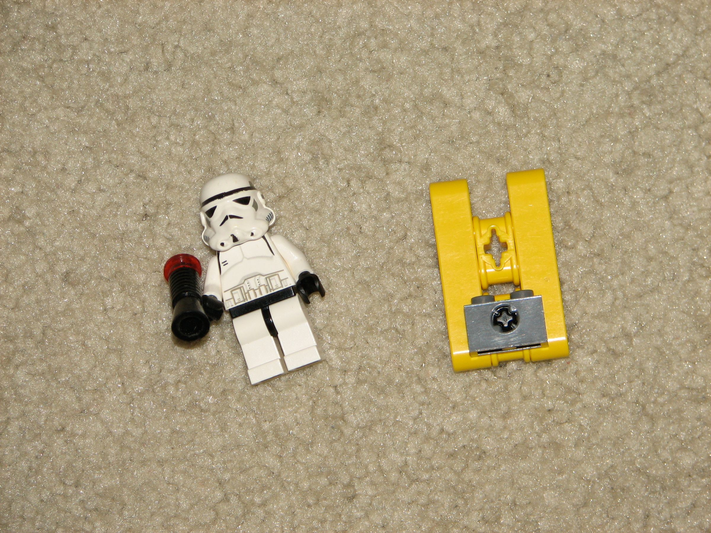 Interchangeable Lego Necklace : 5 Steps - Instructables