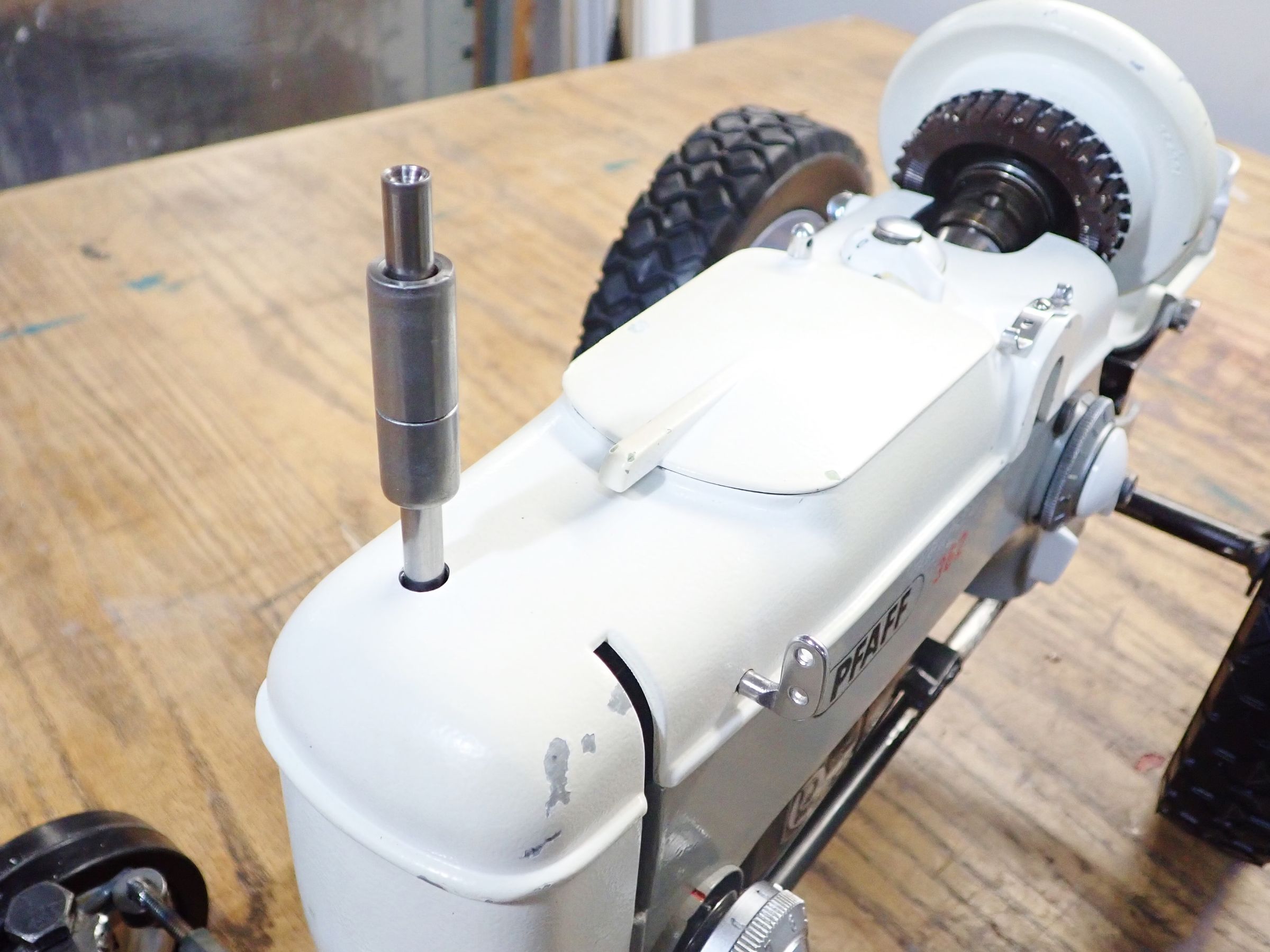 How to Make a Sewing Machine Tractor : 21 Steps (with Pictures ...