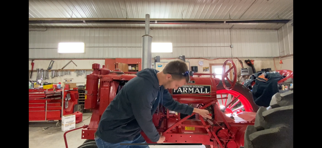 How to Hand Crank a Tractor : 5 Steps - Instructables