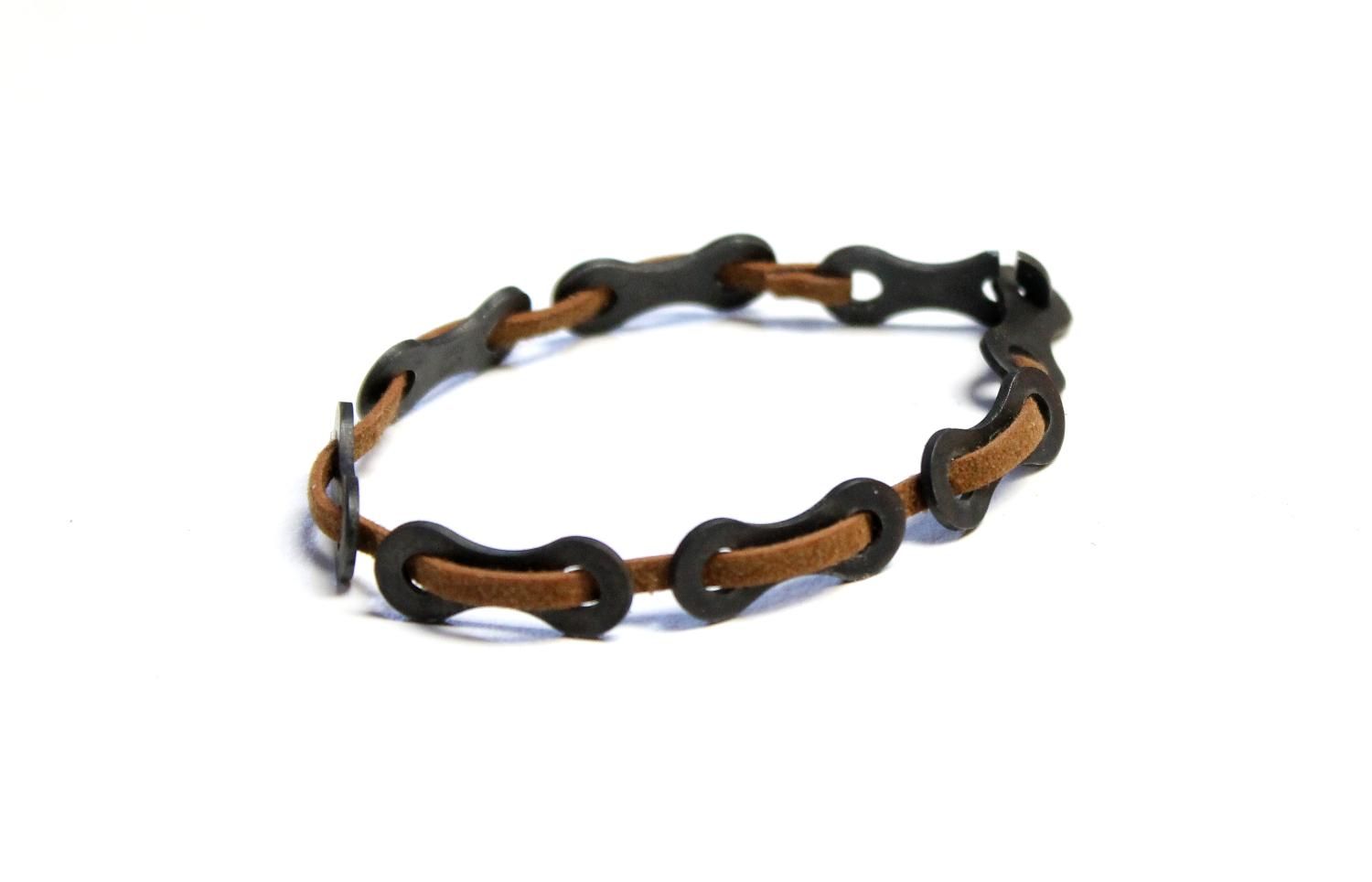 Easy Bike Chain Bracelet : 6 Steps (with Pictures) - Instructables