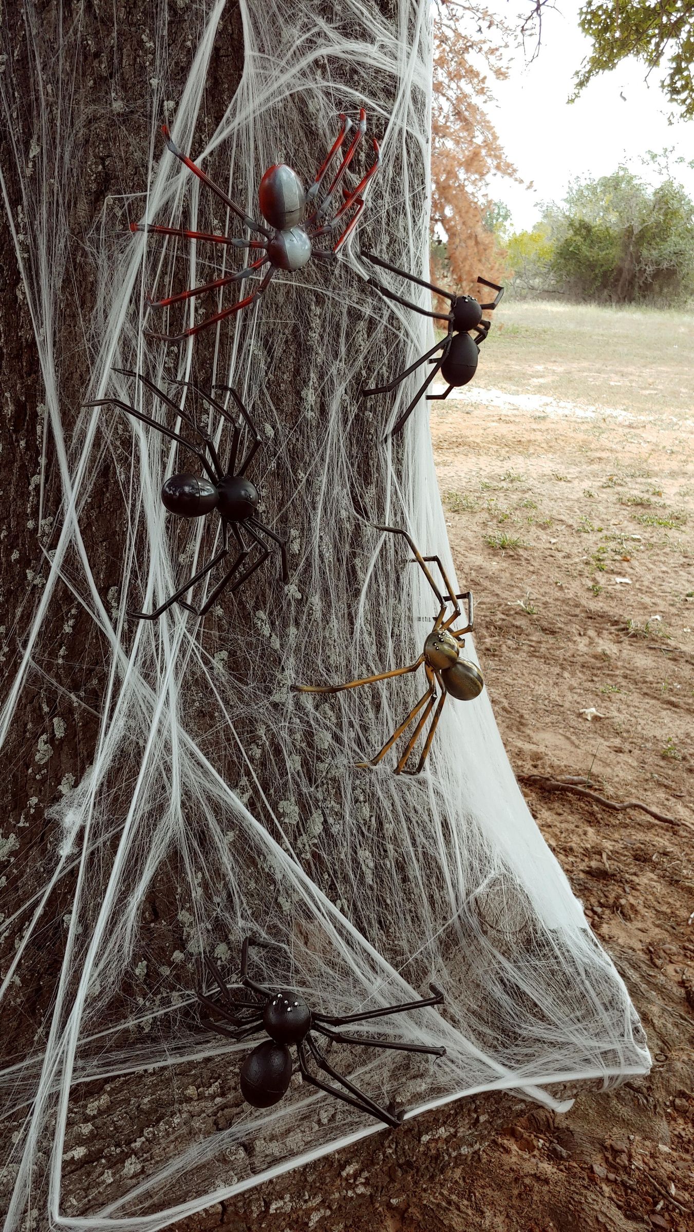 Super Easy Spiders : 4 Steps (with Pictures) - Instructables