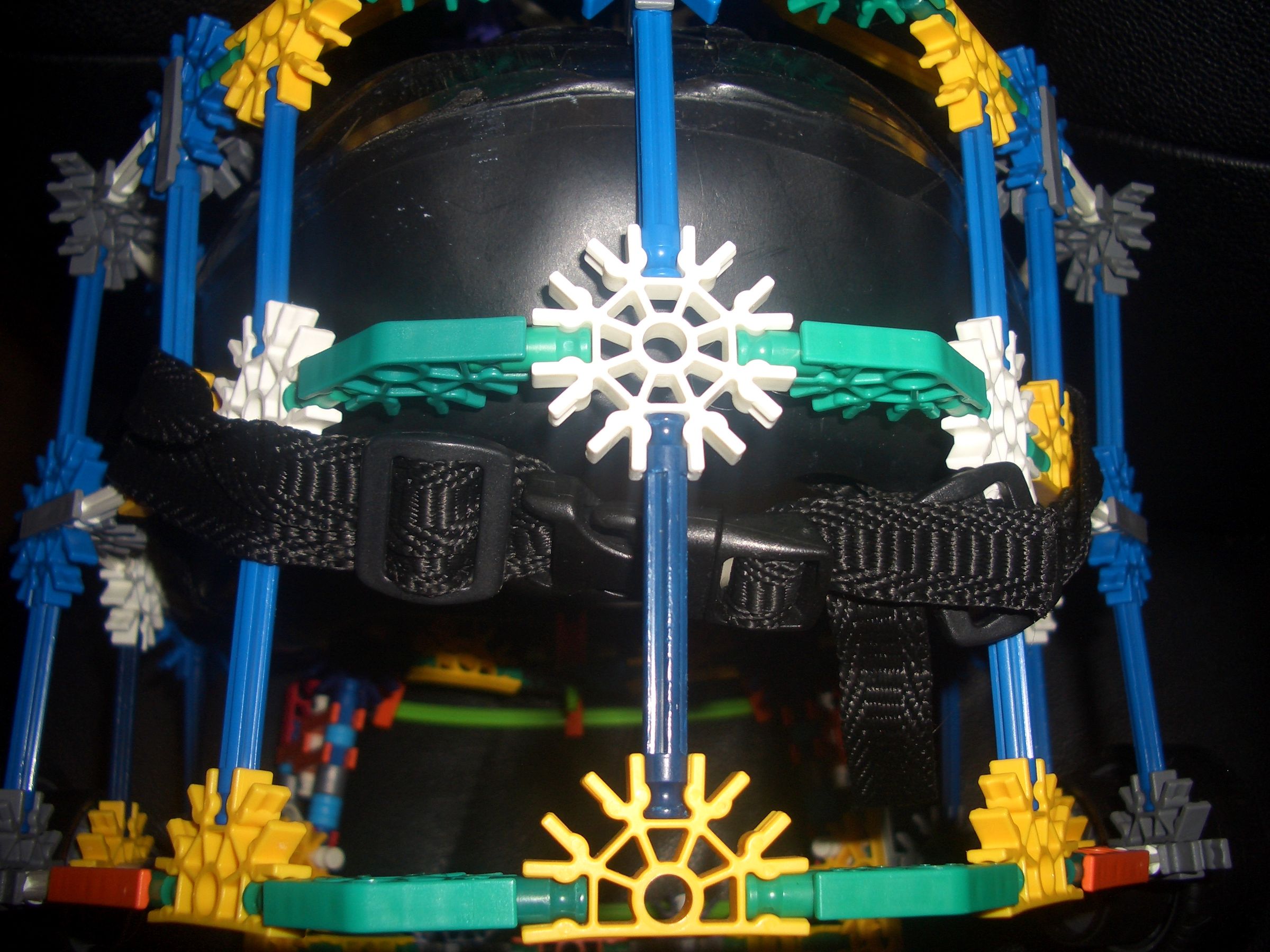 Thomas K'NEX Helmet - Instructables