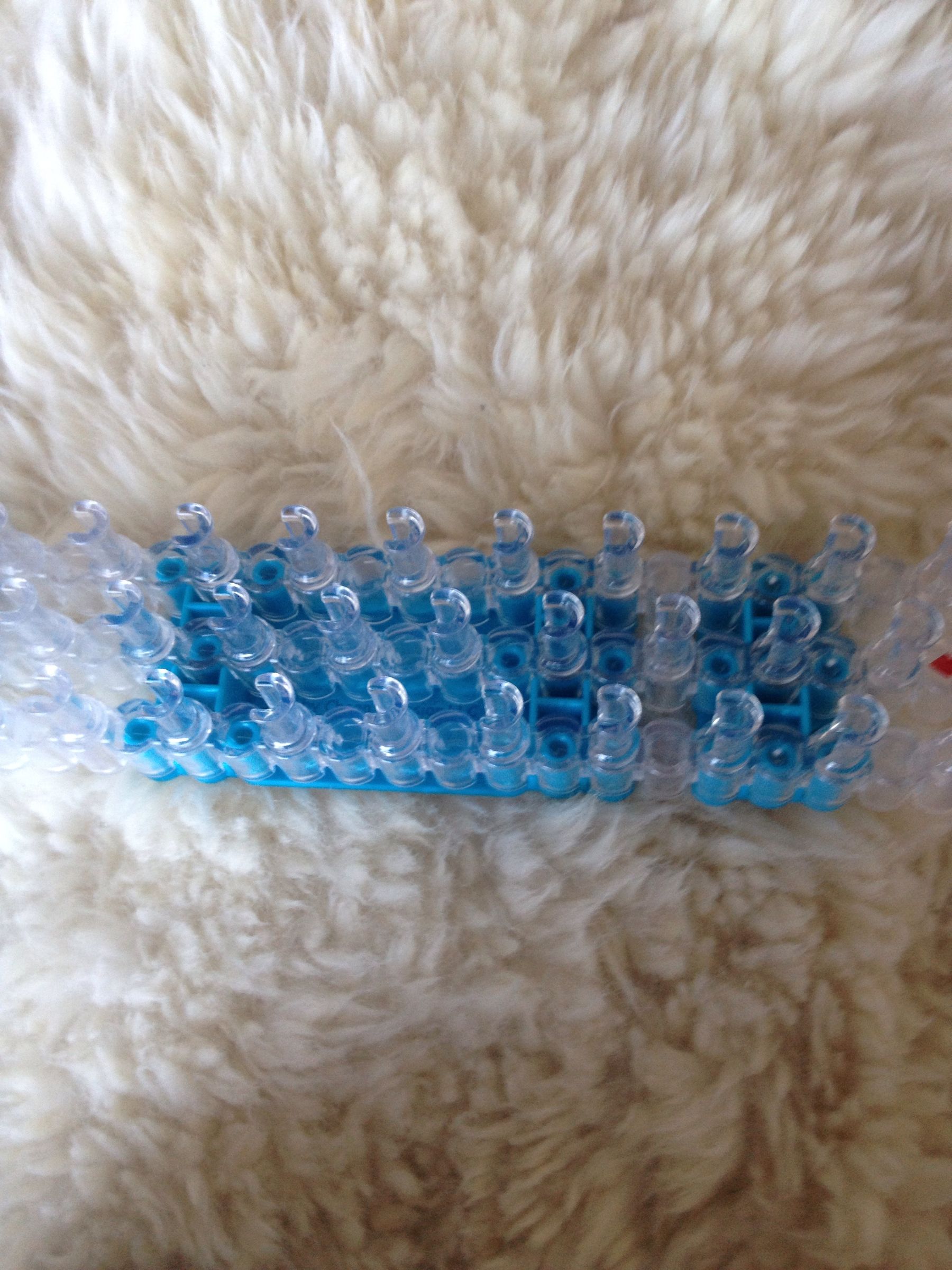 Fishtail Rainbow Loom : 7 Steps - Instructables