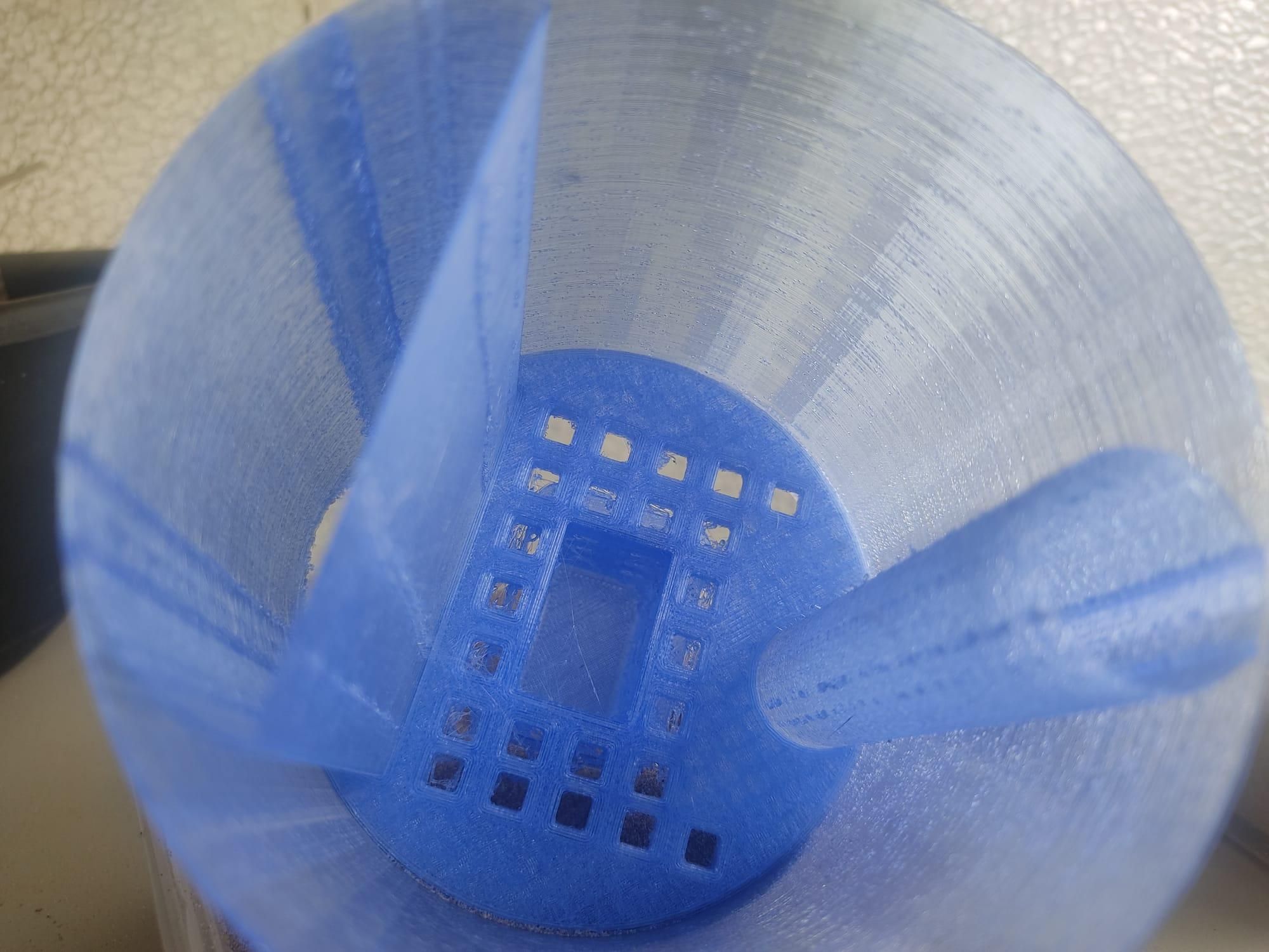 Self-Watering Pot With Water Level Indicator (With a Food Can) : 8 ...