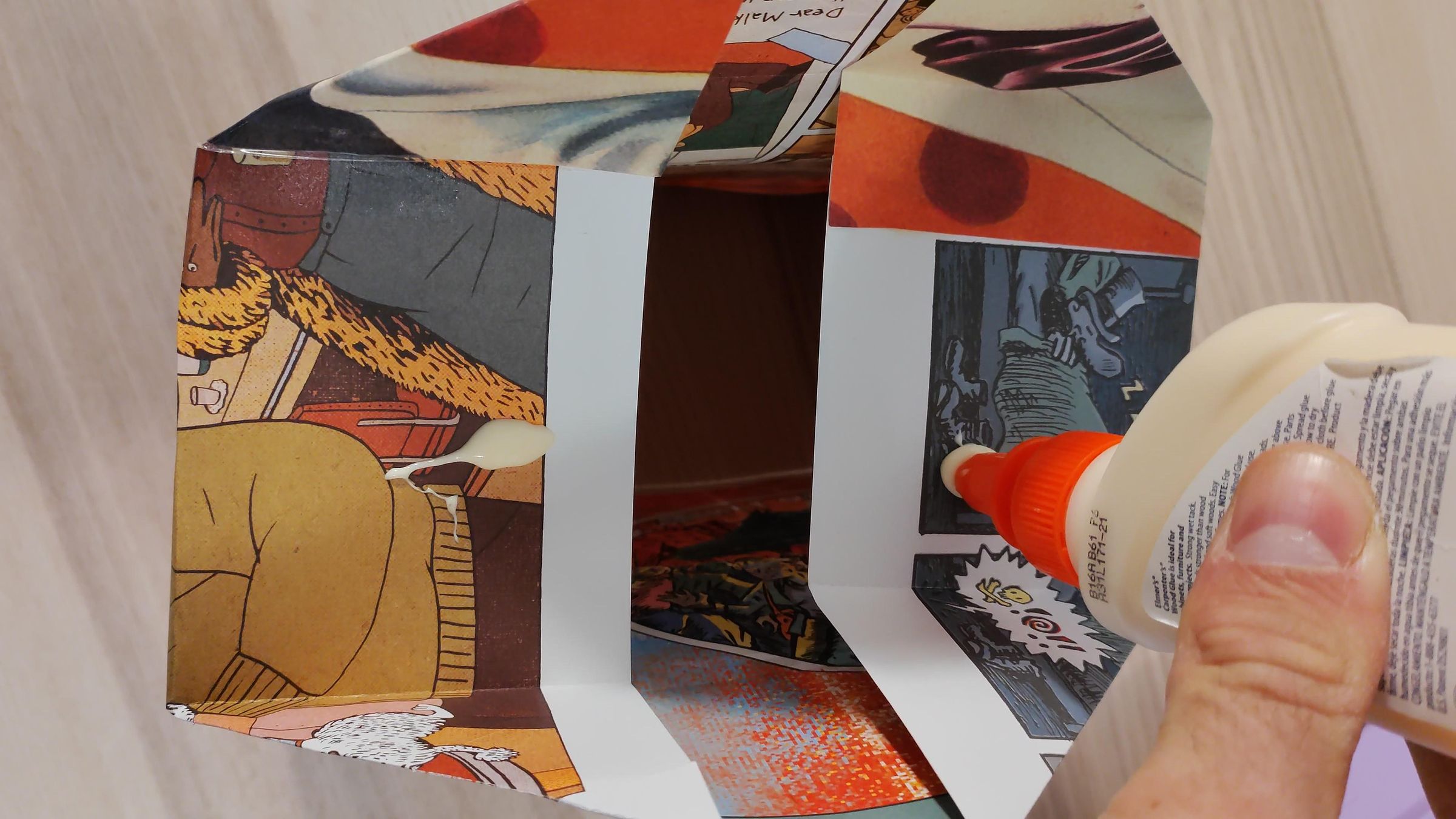 Easy Gift Bag Made of Comic Books : 8 Steps (with Pictures) - Instructables