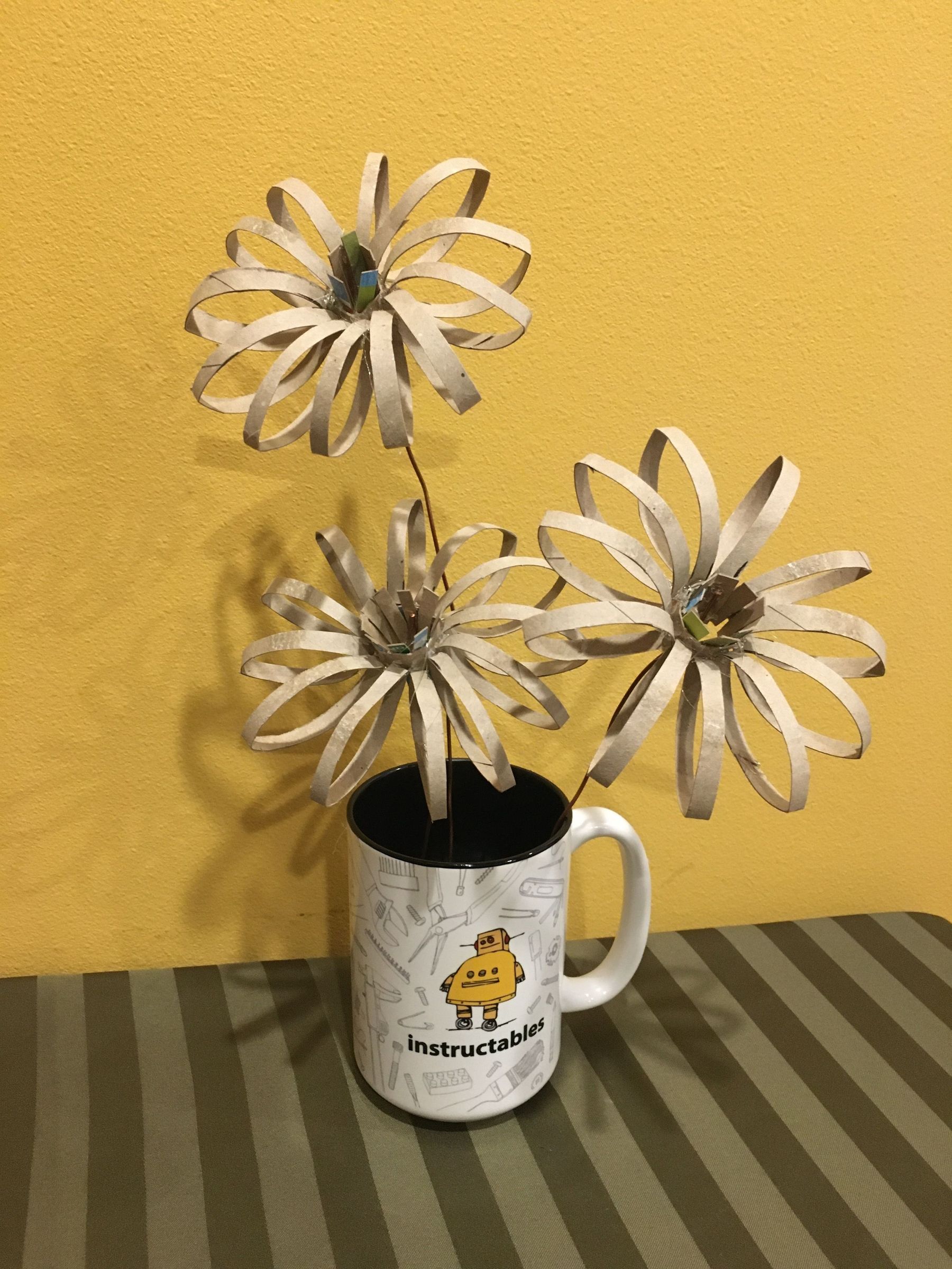 Rustic Cardboard Flowers : 3 Steps (with Pictures) - Instructables