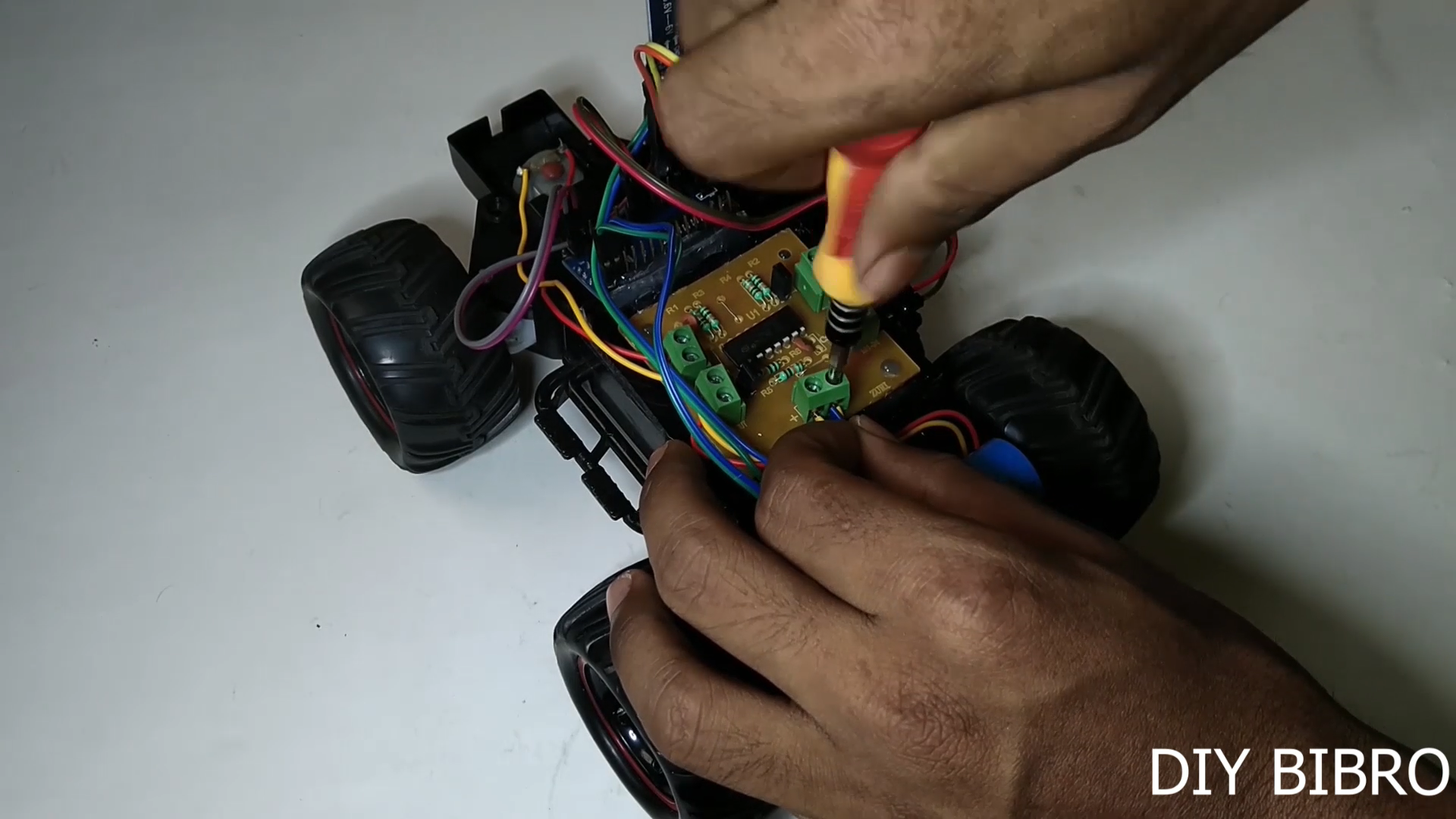 DIY ARDUINO BLUETOOTH CONTROLLED CAR :) : 7 Steps (with Pictures ...