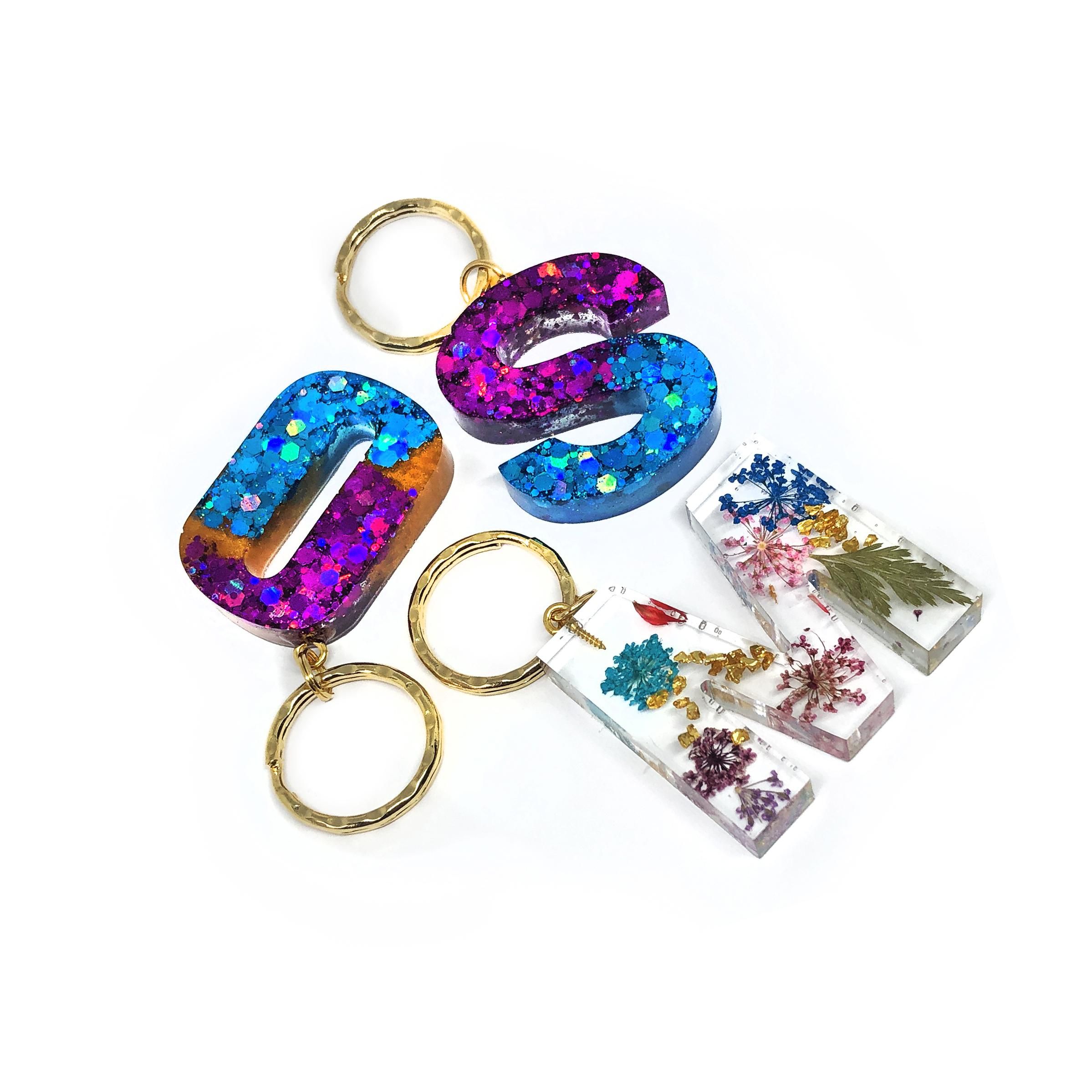 Holographic and Floral Resin Letter Keychains : 18 Steps (with Pictures) - Instructables