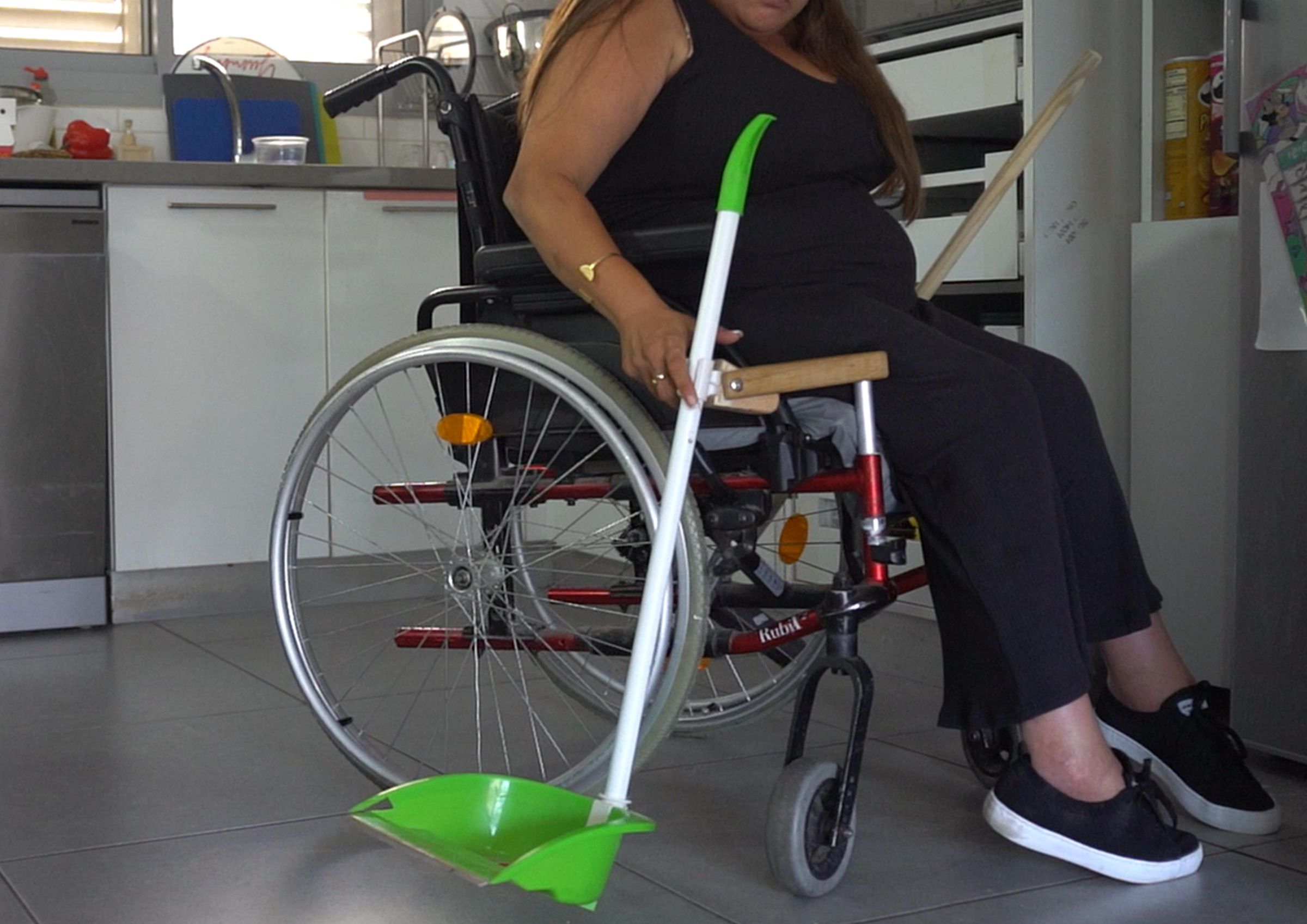 Dustpan & Broom Wheelchair Holder : 12 Steps (with Pictures ...