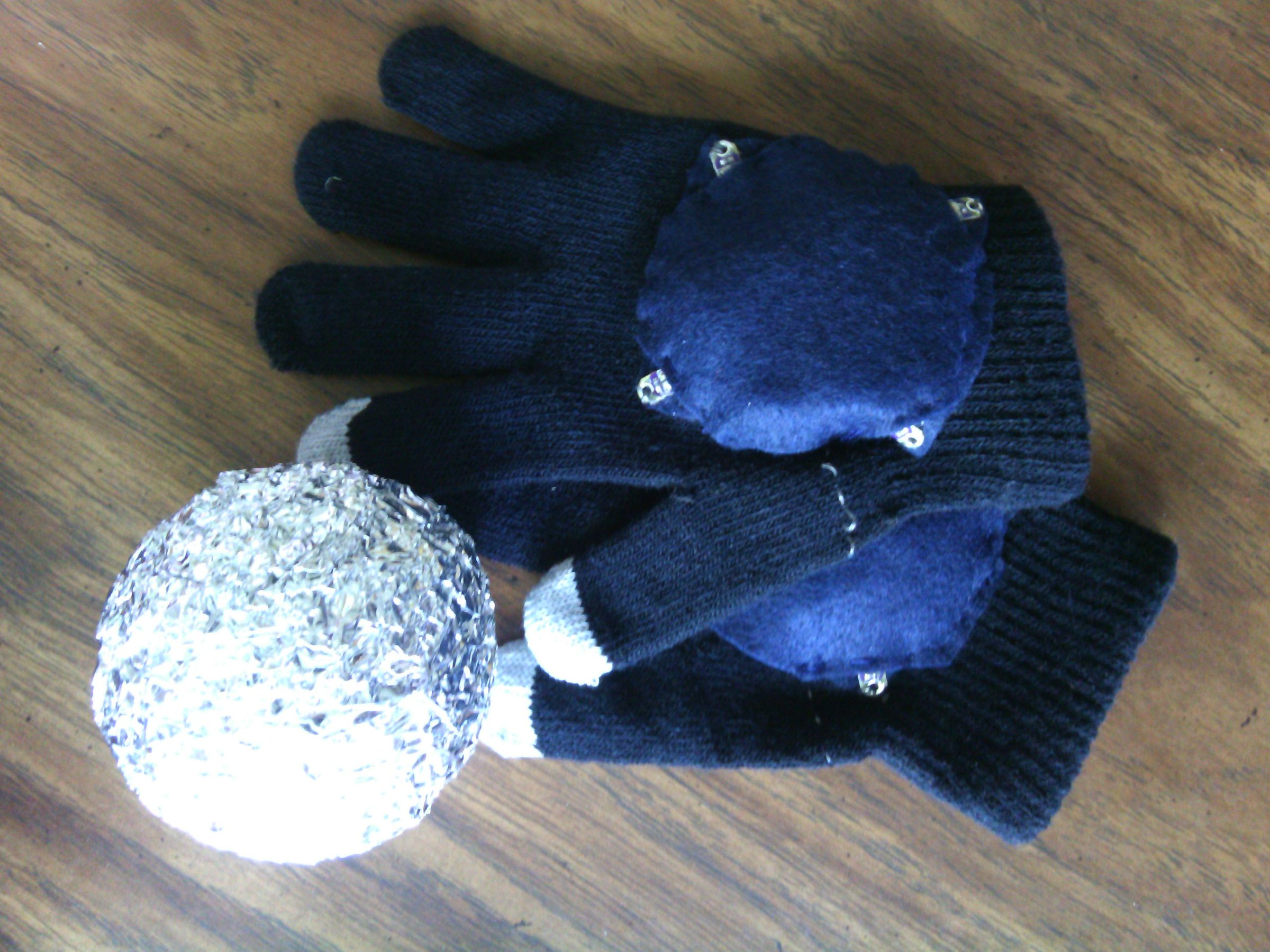 Flash Card Gloves : 6 Steps - Instructables