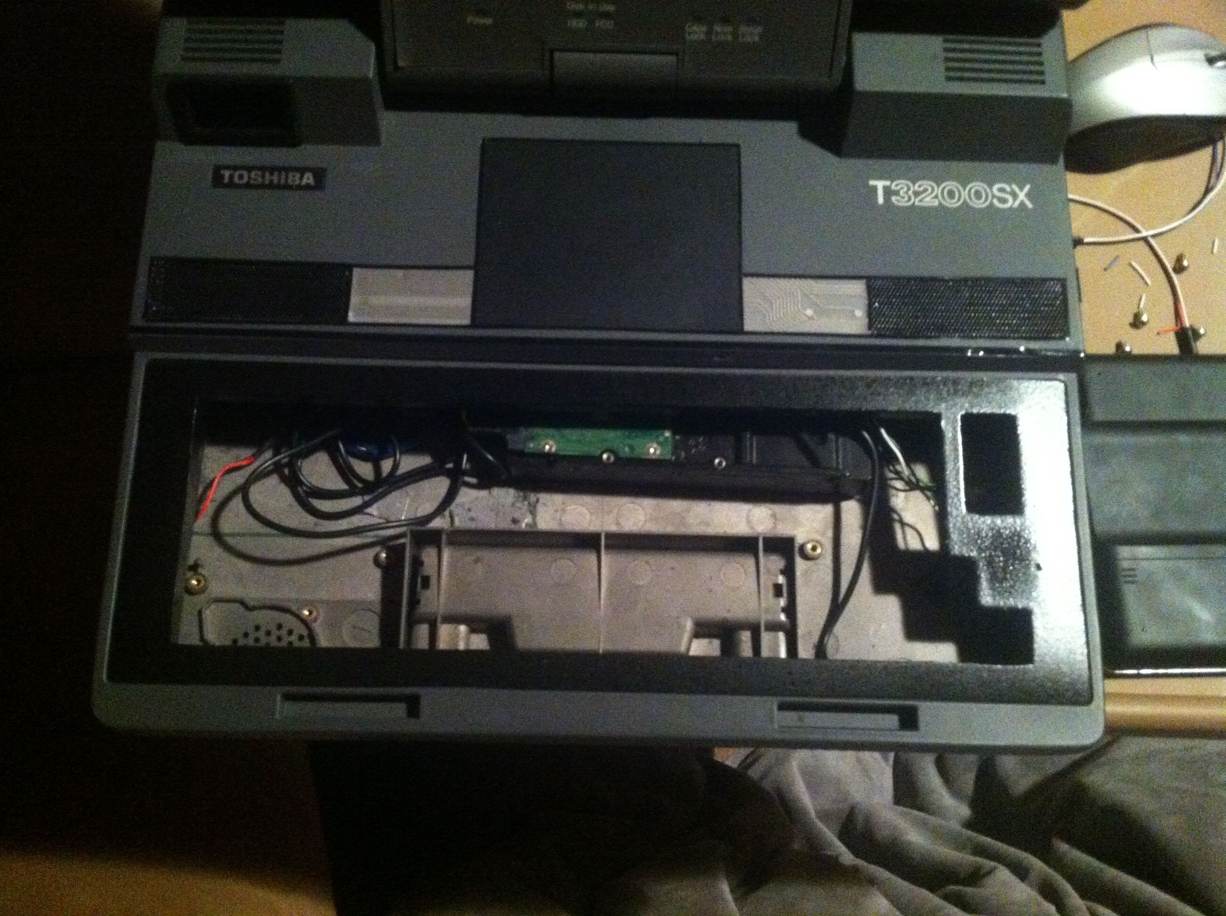 Toshiba T3200SX Portable Desktop Computer : 18 Steps - Instructables