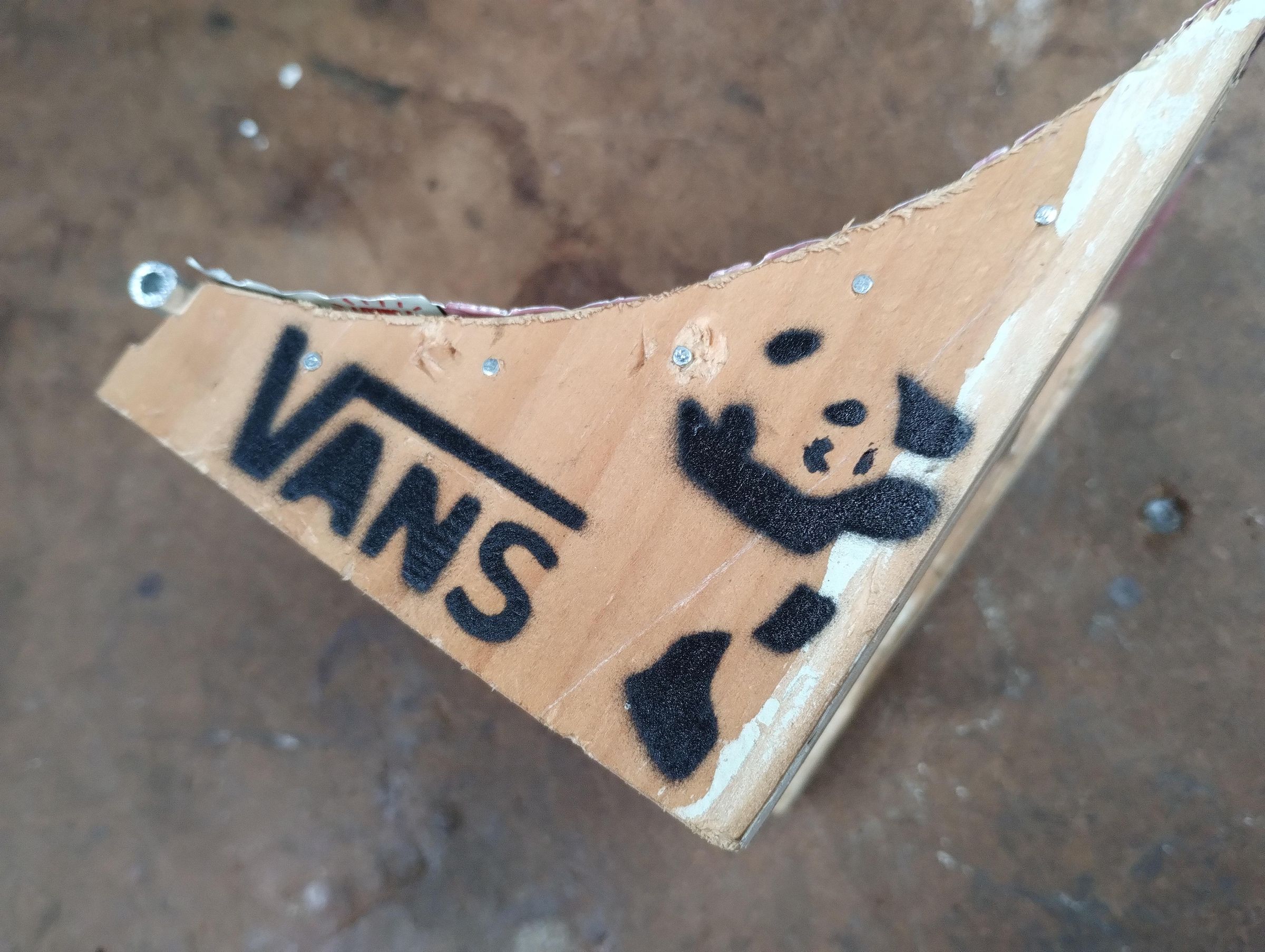 3D Printed Skate Logo Stencils : 4 Steps - Instructables
