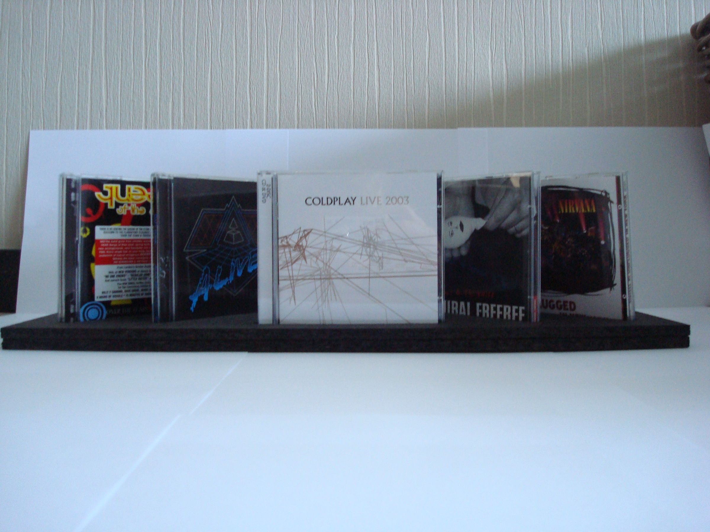 Ishelf - Apple Coverflow Inspired Cd Stand : 7 Steps (with Pictures ...
