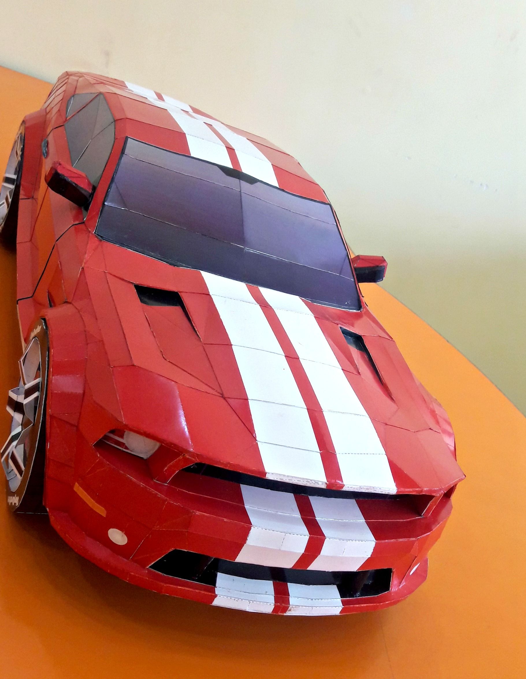 Papercraft Mustang