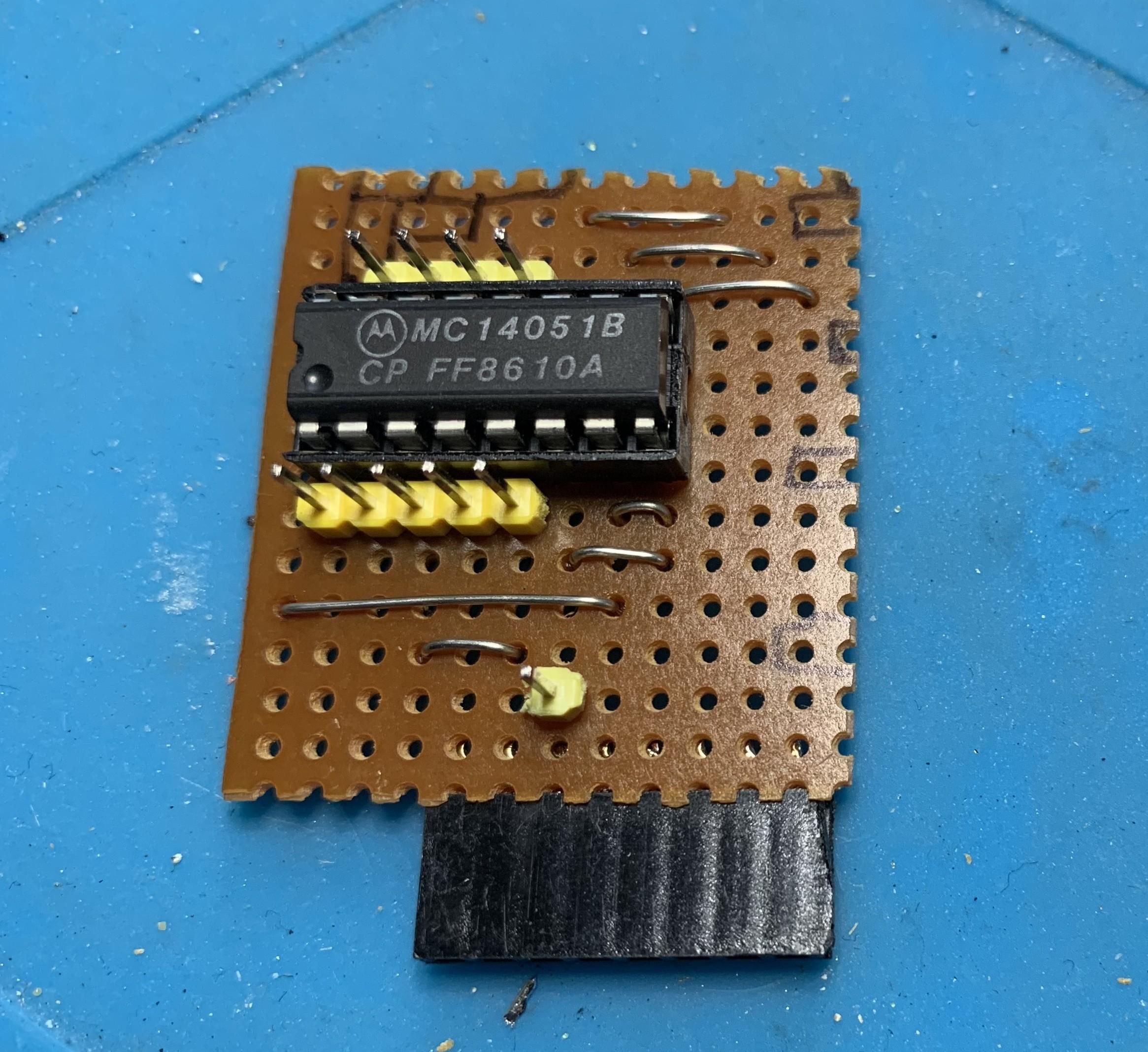 Raspberry Pi Pico 4051B Analogue Multiplexer Expander on Stripboard : 4 ...