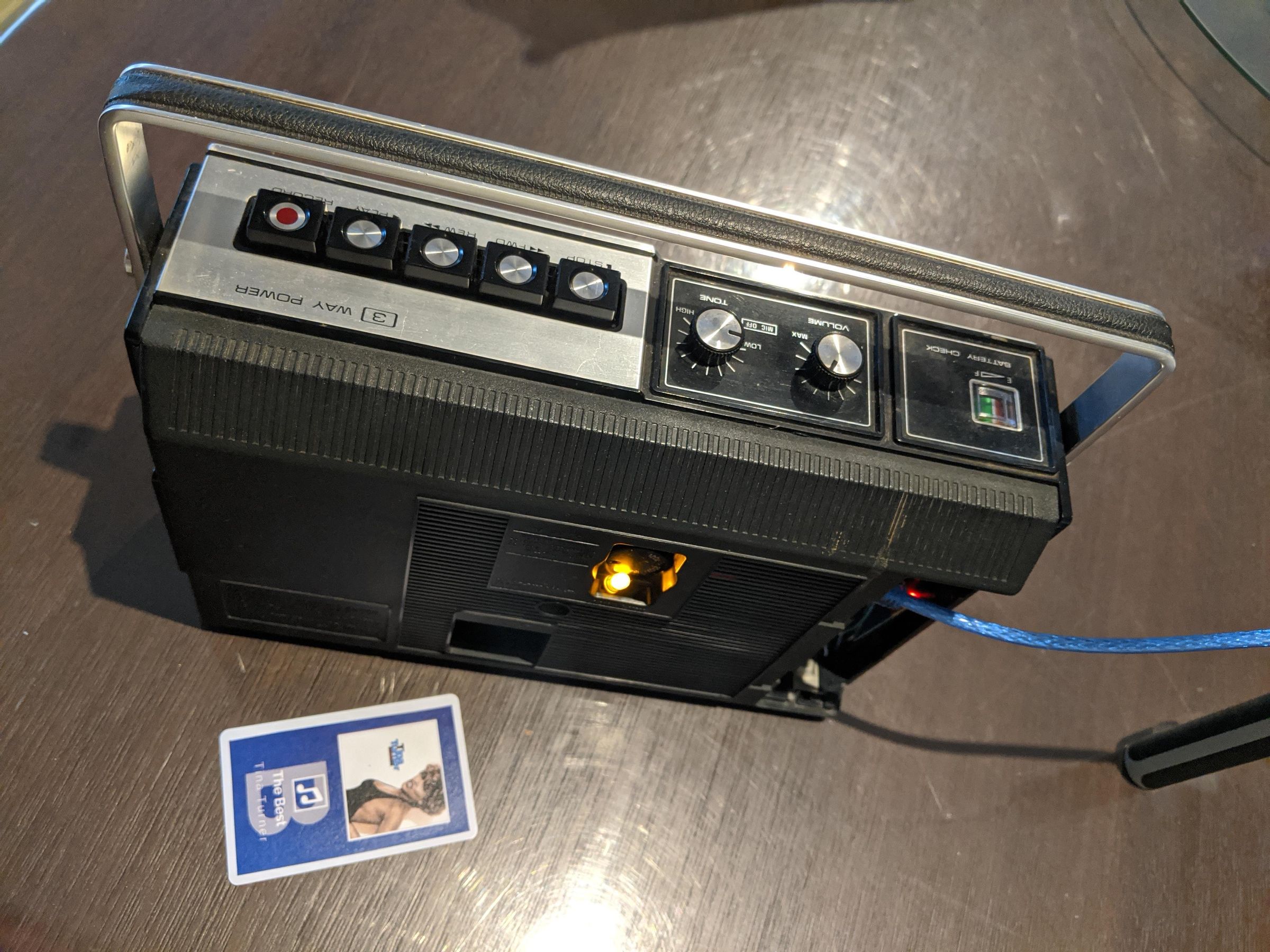 Old School Cassette Player With New School Cassettes : 6 Steps (with ...