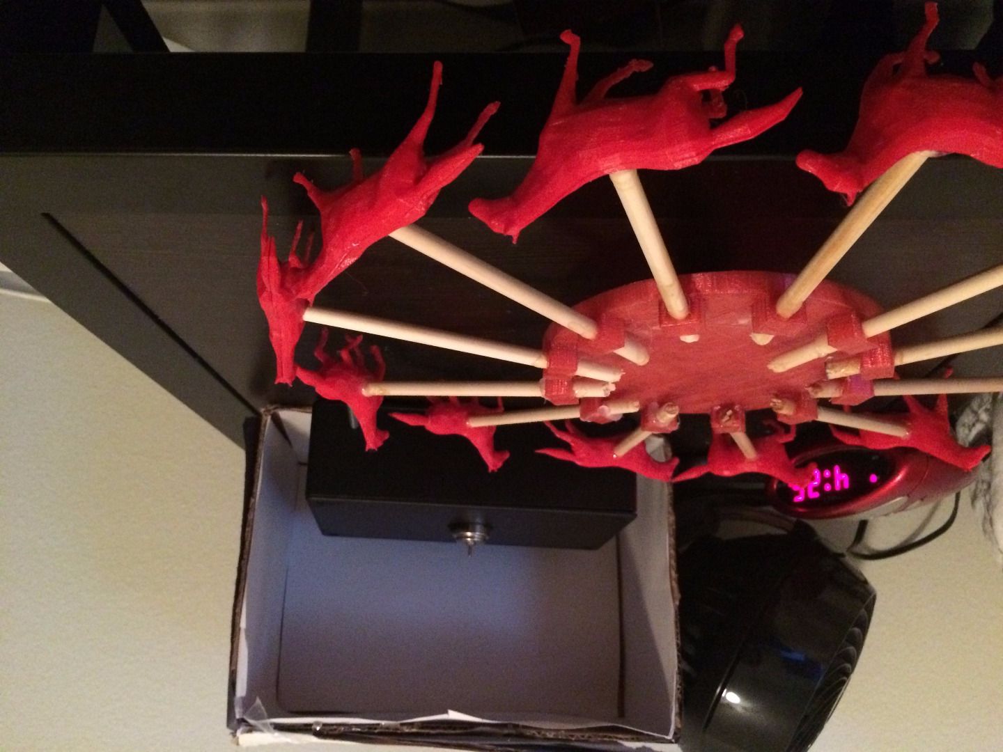 Muybride's Zoetrope : 5 Steps - Instructables