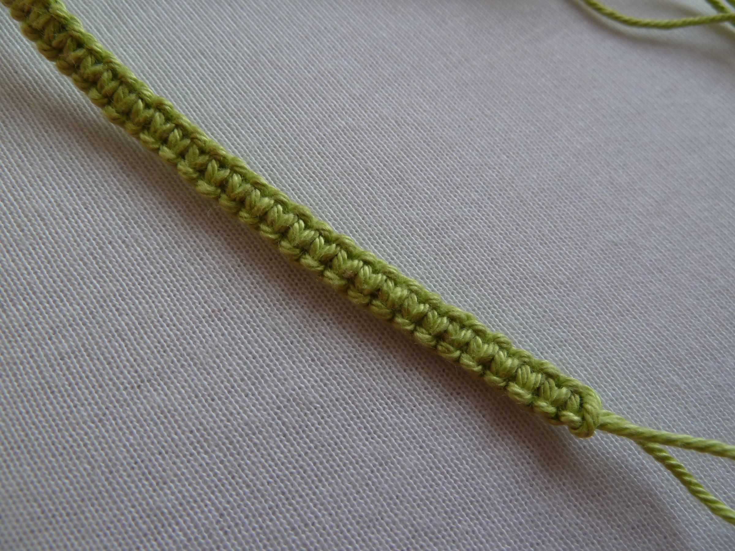 Braided Macrame Bracelet : 14 Steps (with Pictures) - Instructables