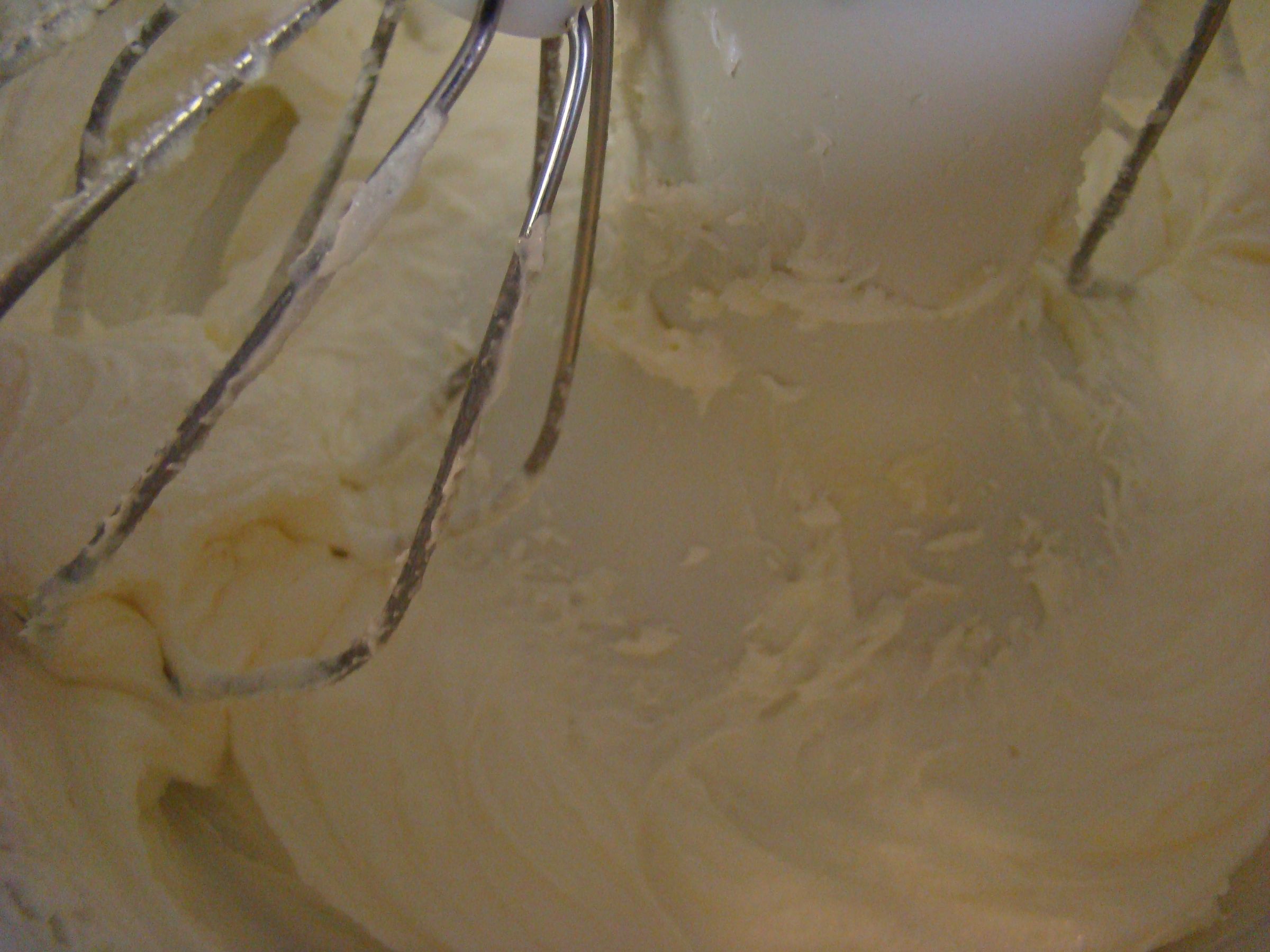 "That's the Best Frosting I've Ever Had" Frosting : 8 Steps - Instructables