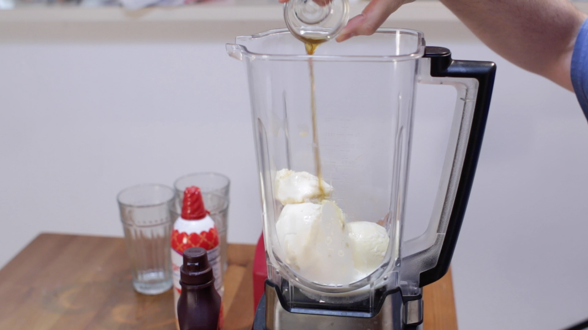 Easy Milkshakes : 5 Steps (with Pictures) - Instructables