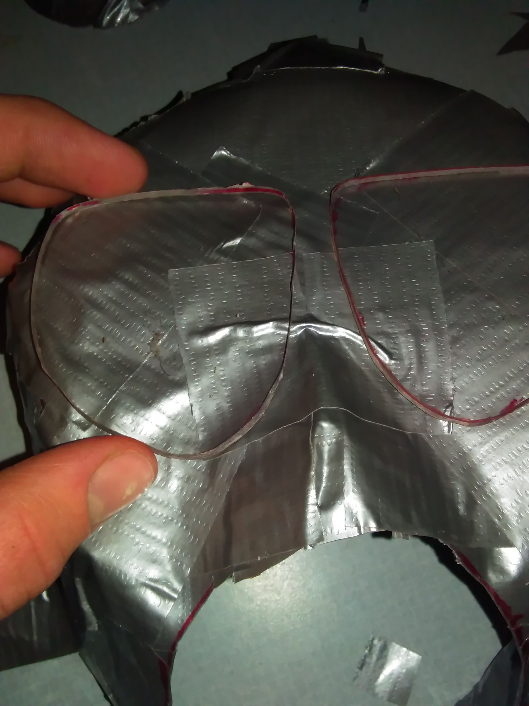 Emergency Duct Tape Gas Mask! : 8 Steps (with Pictures) - Instructables