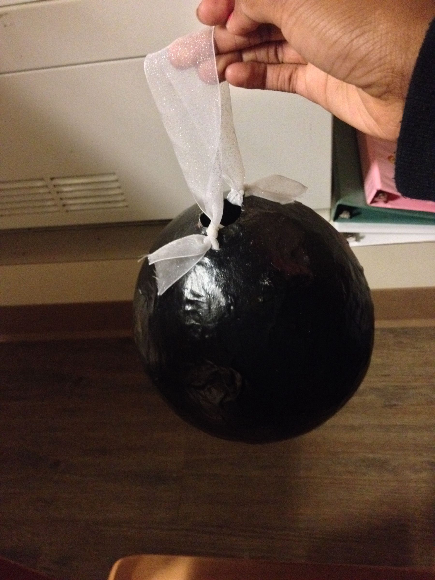 How to Make a Piñata Using a Balloon : 7 Steps - Instructables